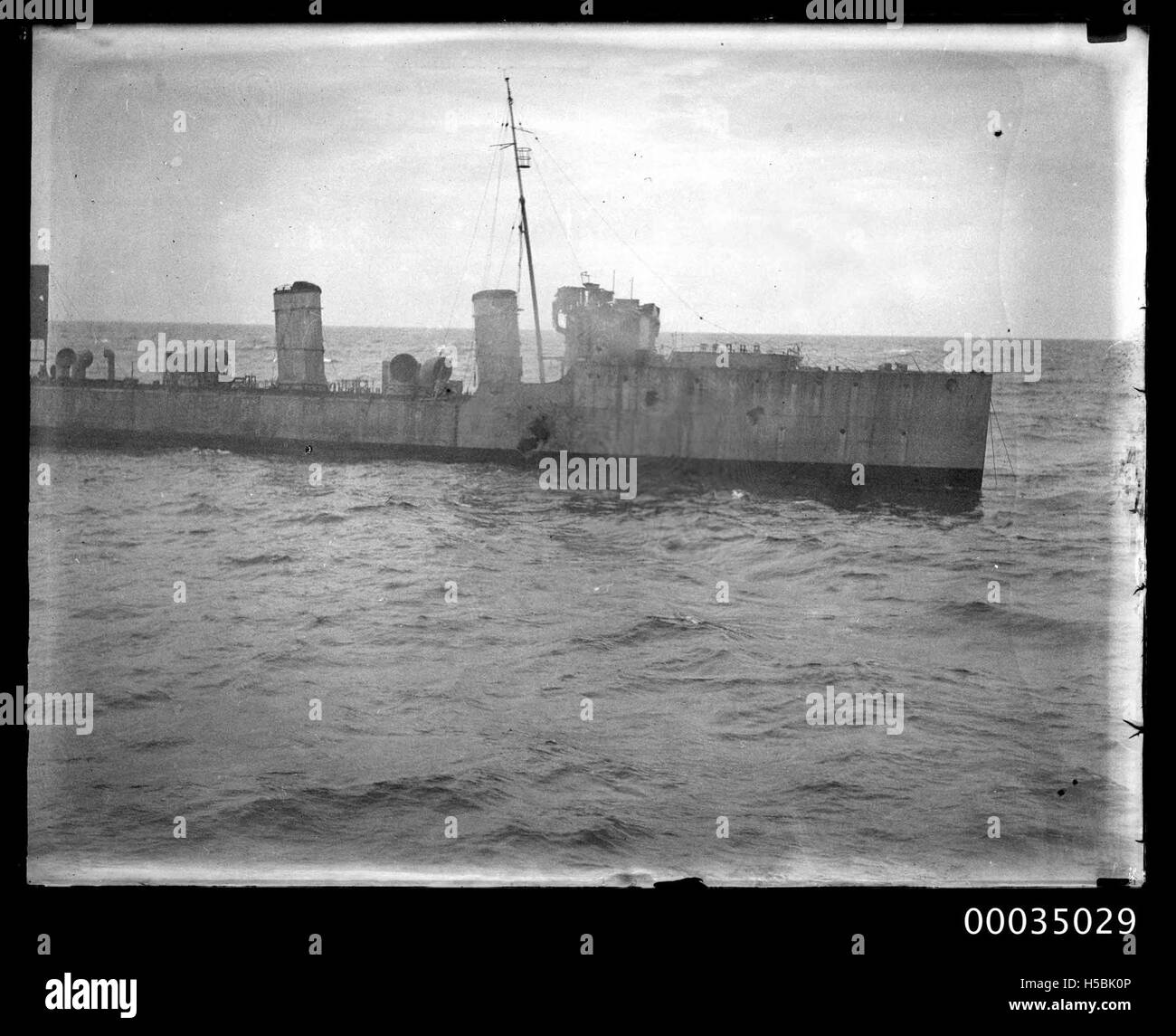 Scuttling hi-res stock photography and images - Alamy