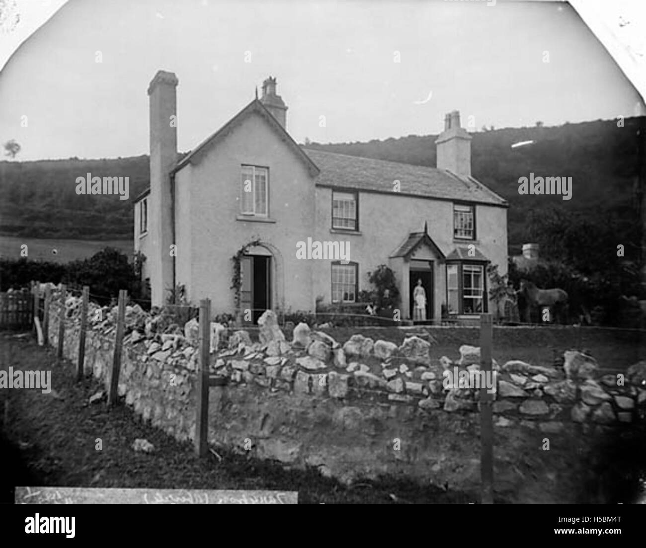 Tan-y-fron is a property located in Abergele, Wales, offering scenic ...