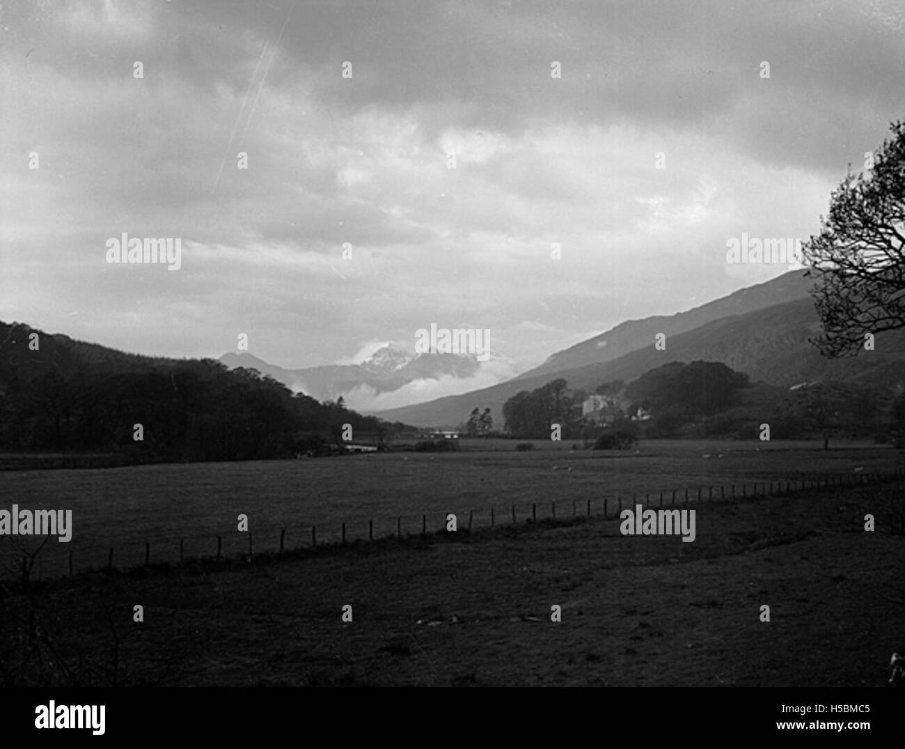A view of Snowdon from Capel Curig Stock Photo - Alamy