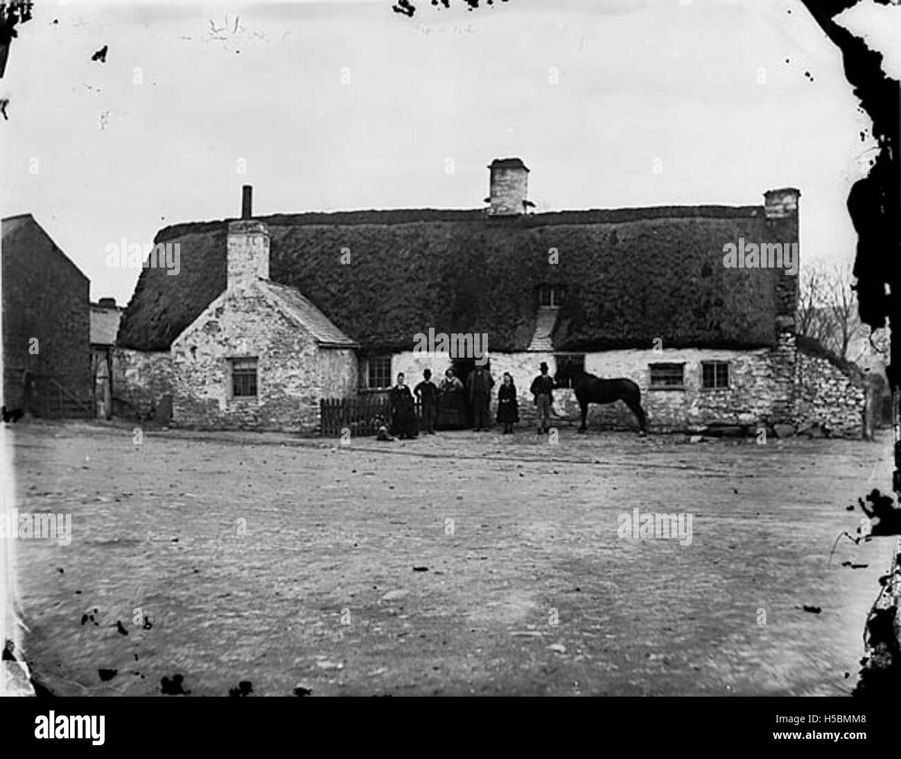 The queens head inn Black and White Stock Photos & Images - Alamy