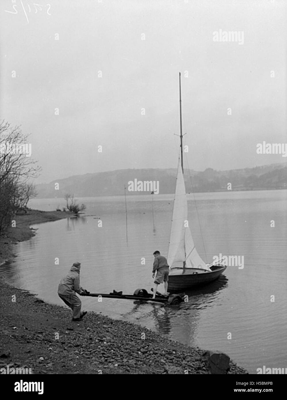Sailing on Bala Lake in January¡ Stock Photo - Alamy