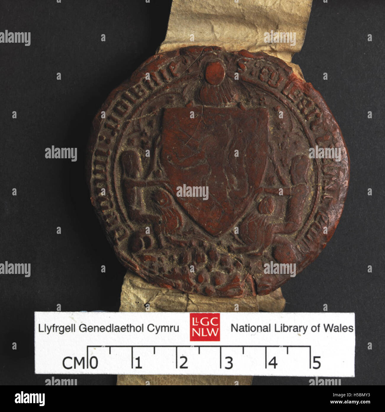 Chirk wales welsh castle hi-res stock photography and images - Alamy