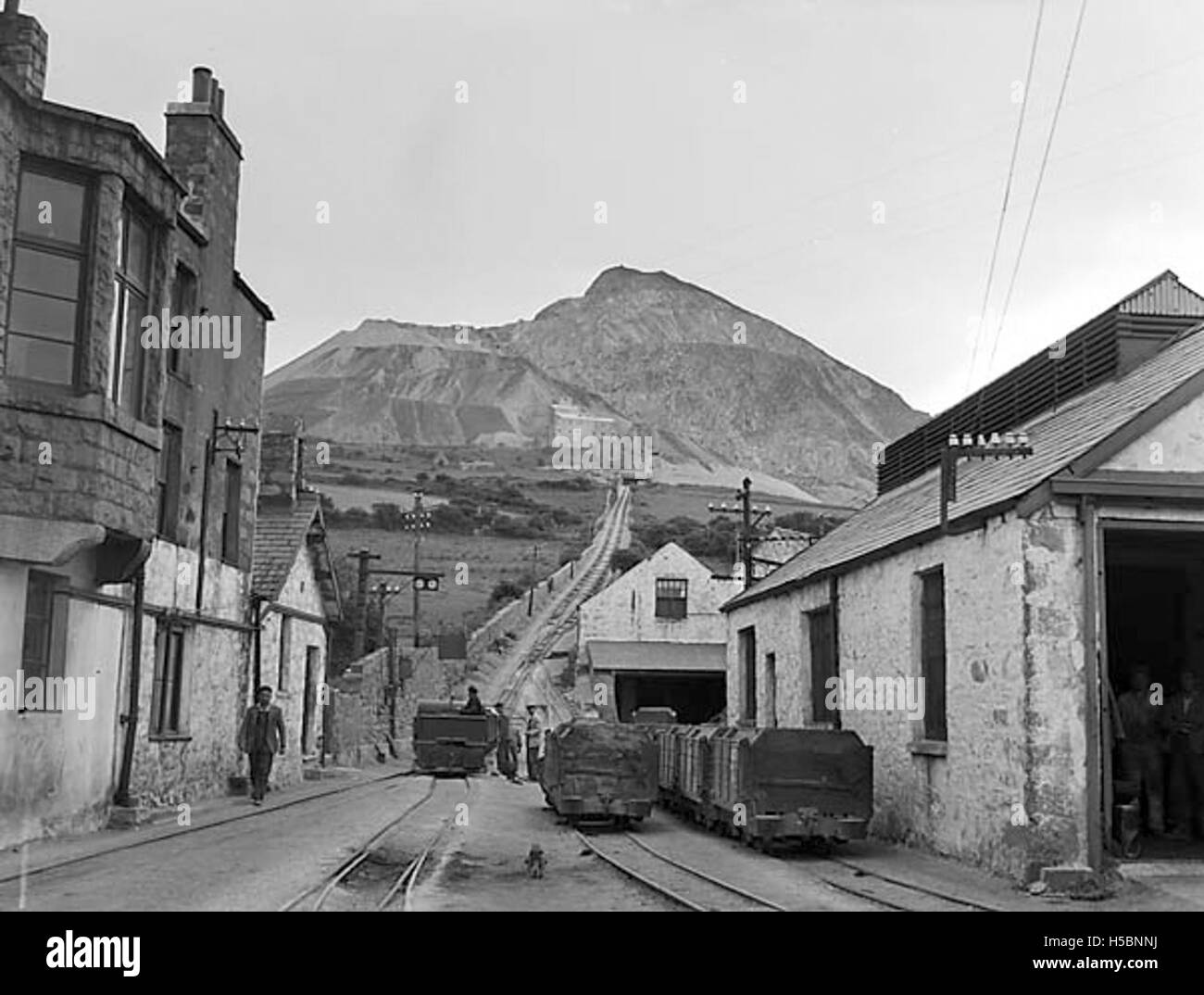 Trefor quarry hi-res stock photography and images - Alamy