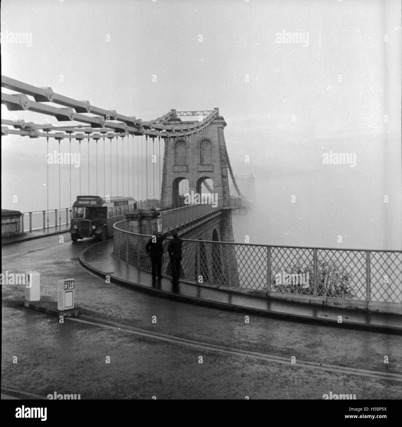 Menai bridge menai suspension bridge Black and White Stock Photos ...