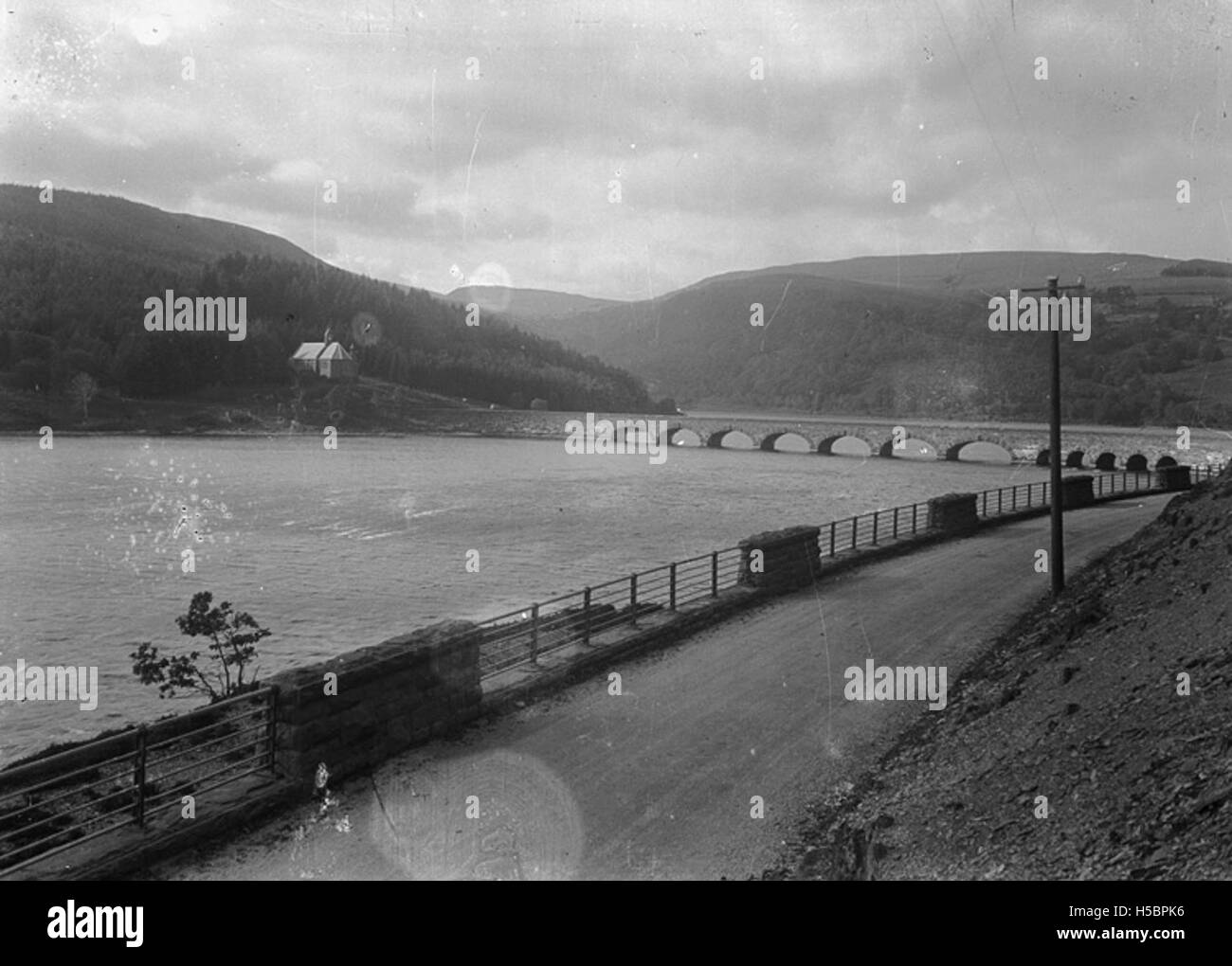 View of Garreg Ddu reservoir and church, Elan Valley Stock Photo - Alamy