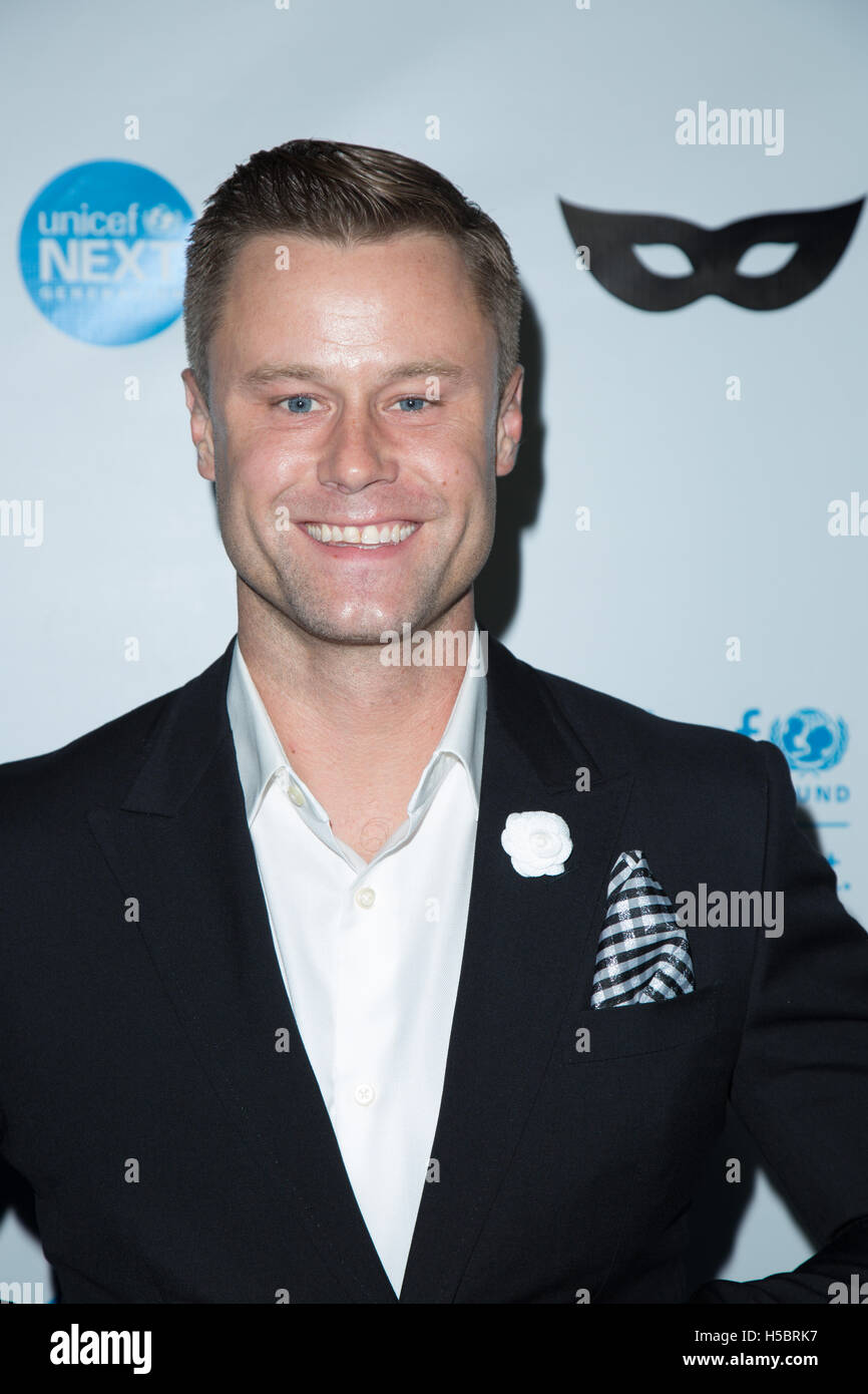 Eric Nenninger attends UNICEF Black & White Masquerade Ball at Masonic ...