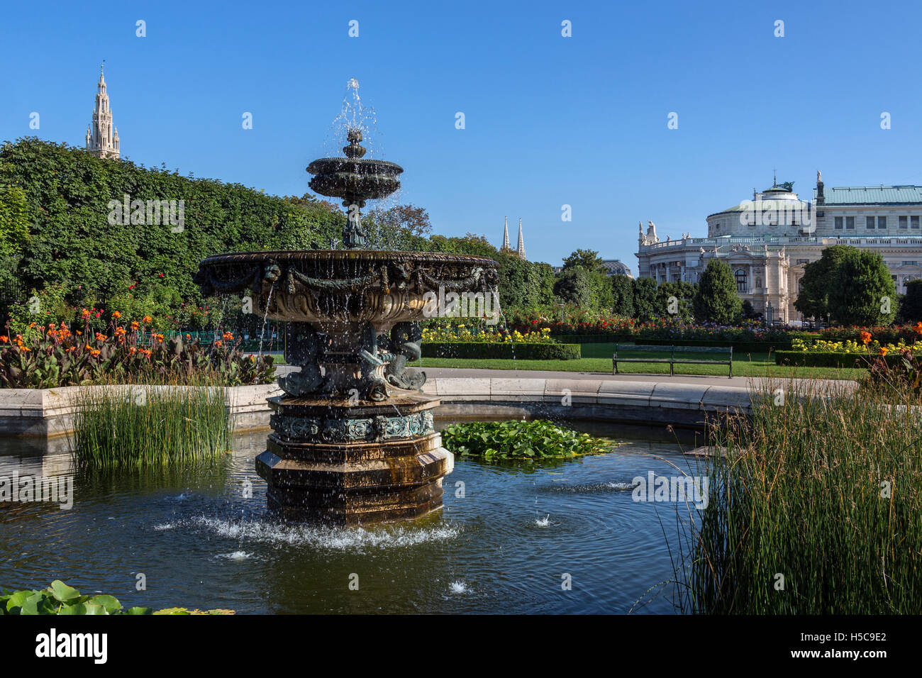 Volksgarten vienna hi-res stock photography and images - Alamy