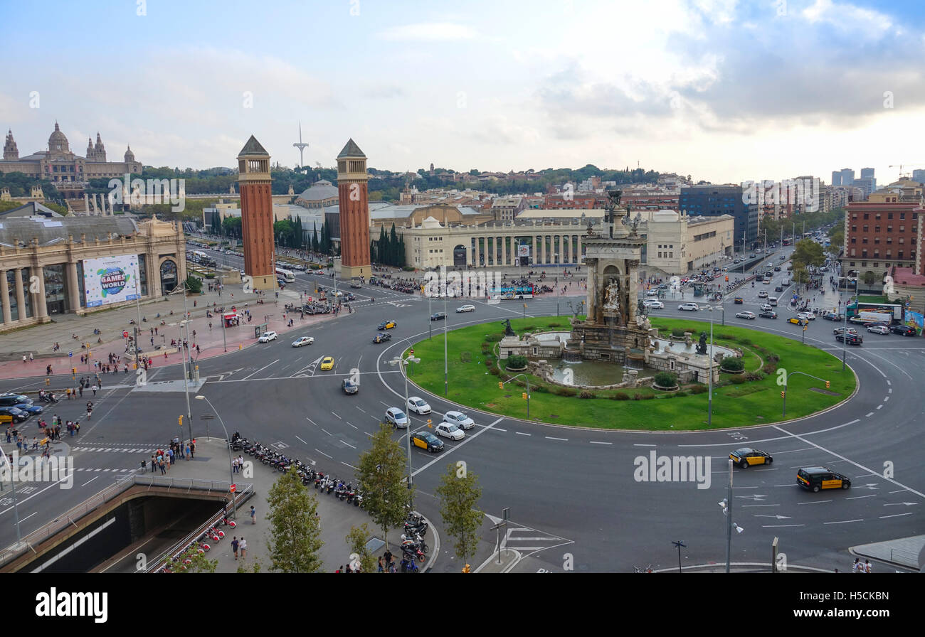Roundabout at Placa de Espanya in Barcelona Stock Photo - Alamy