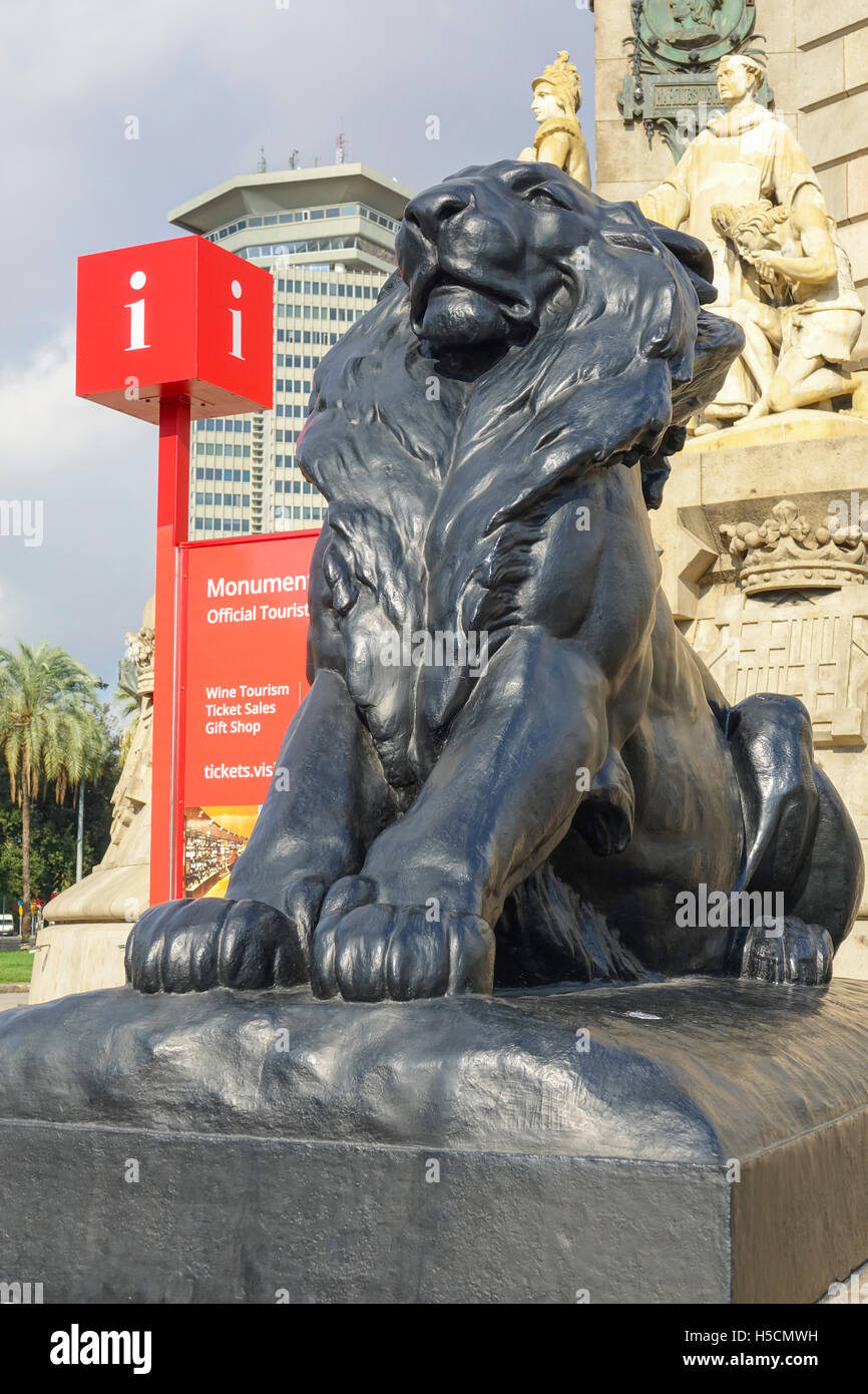 The Lions at Colon Tower - Barcelona Column Stock Photo - Alamy