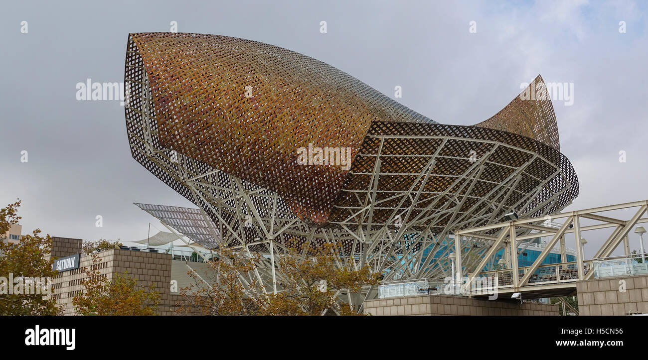 The Golden Fish sculture by architect Frank Gehry - Peix Olimpic Stock ...