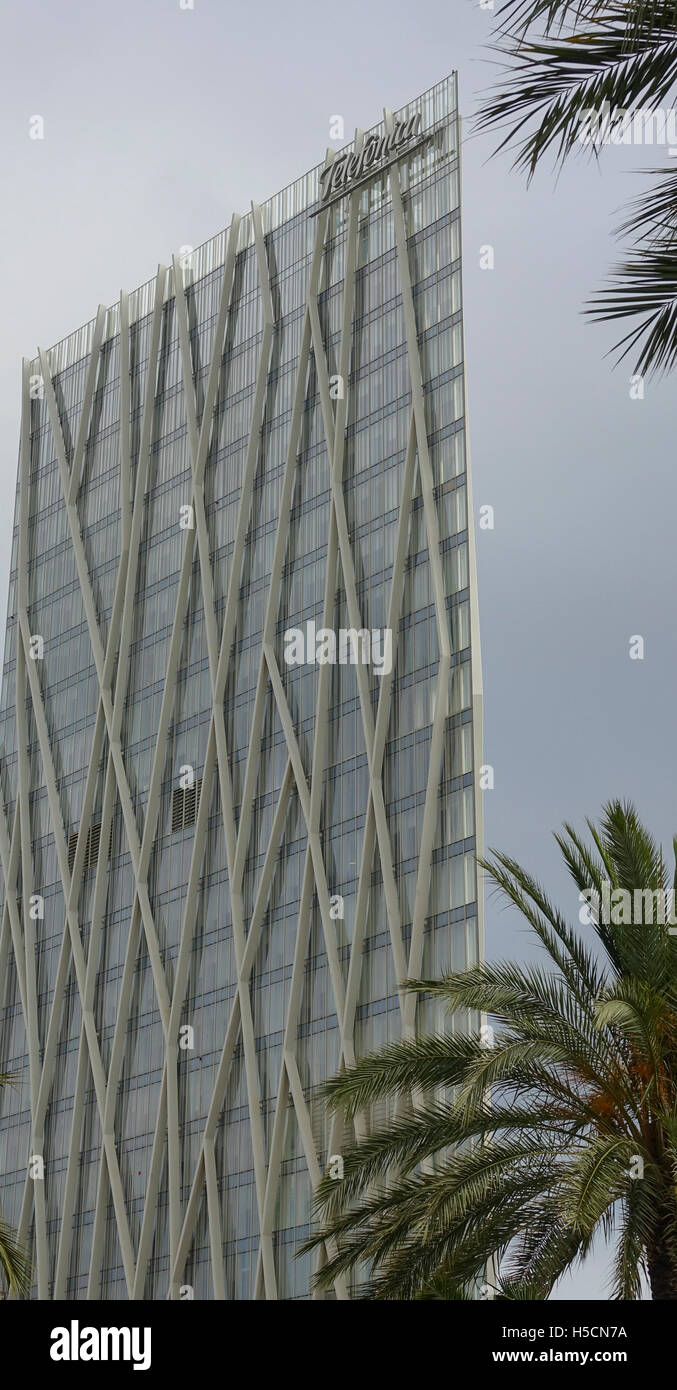 Telefonica Office Tower in Barcelona Stock Photo - Alamy