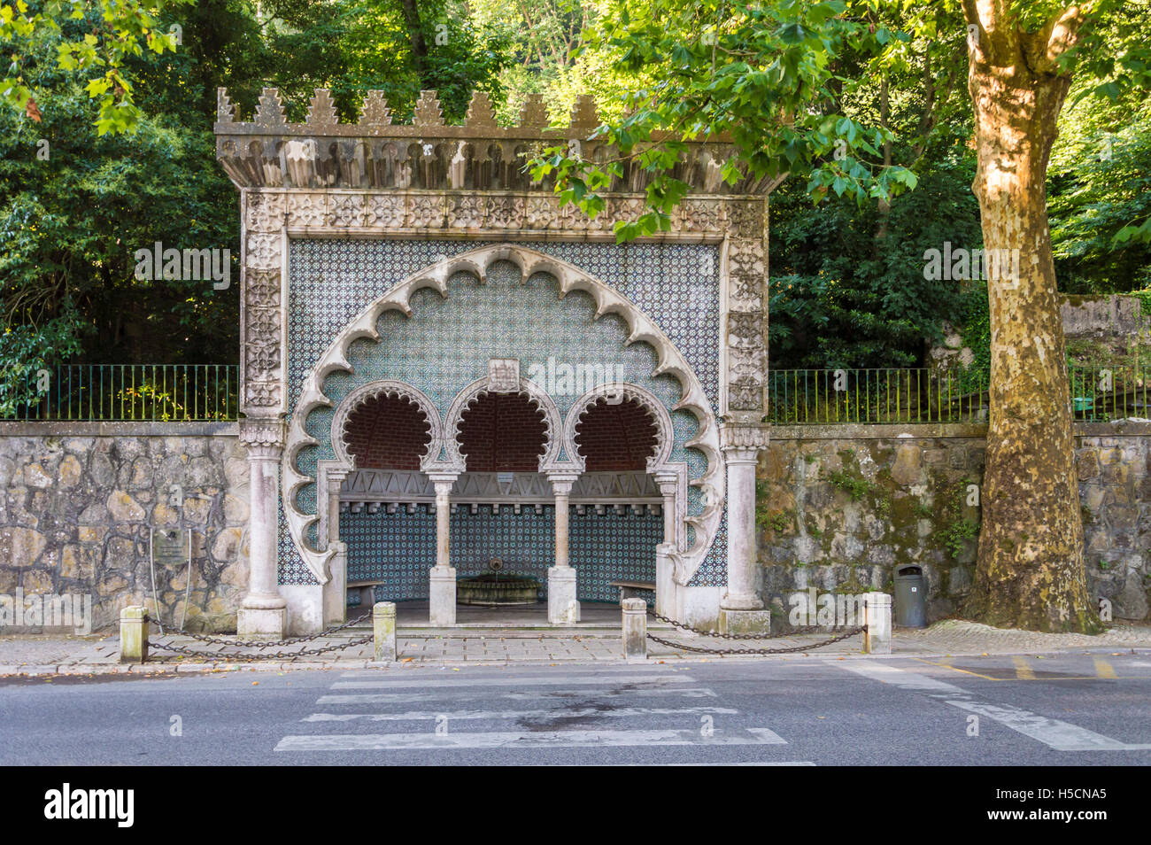 Traditional water source hi-res stock photography and images - Alamy