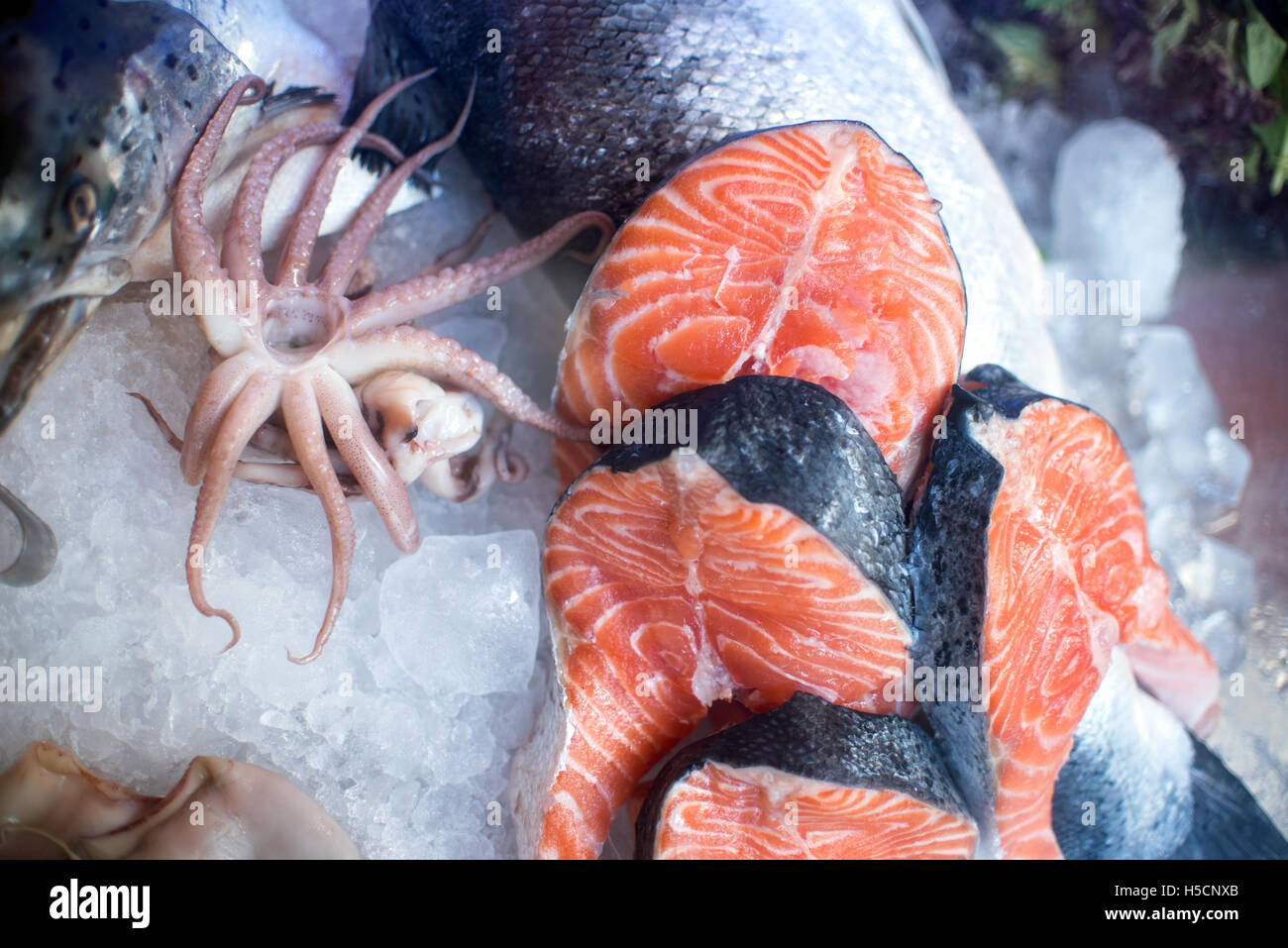 Fresh fish on ice at the fish market Stock Photo - Alamy