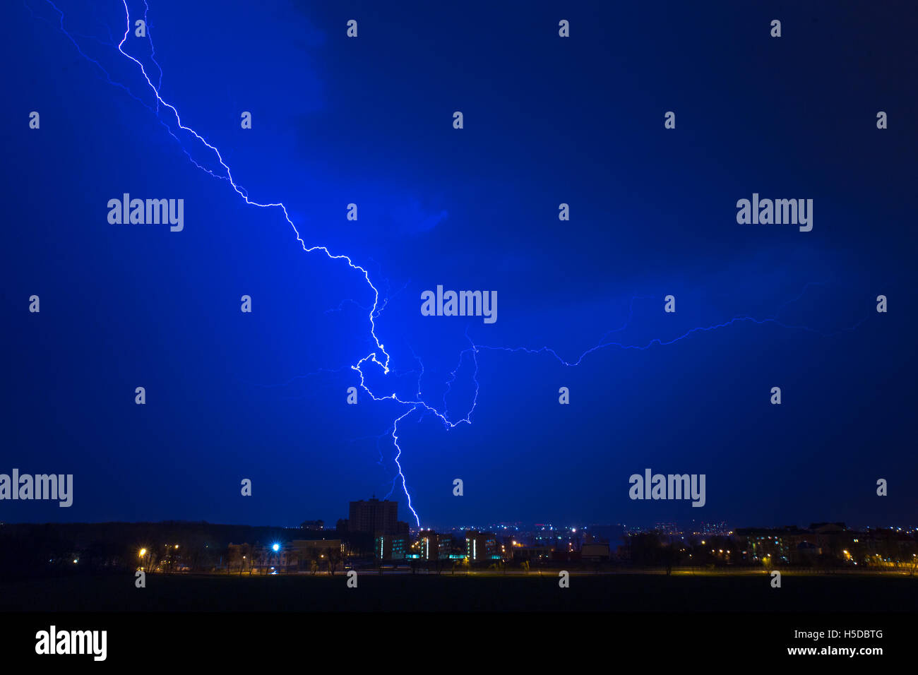 Lightning hits the house Stock Photo - Alamy