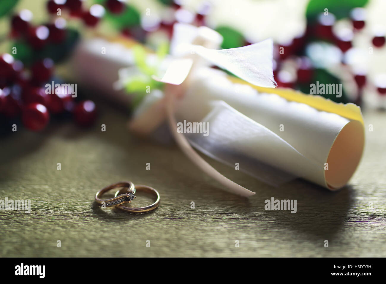 wedding ring background invitation Stock Photo - Alamy
