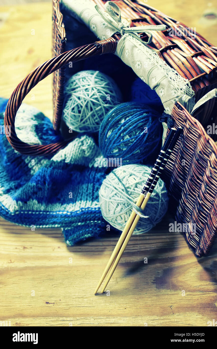 wool balls and knitting needles Stock Photo - Alamy