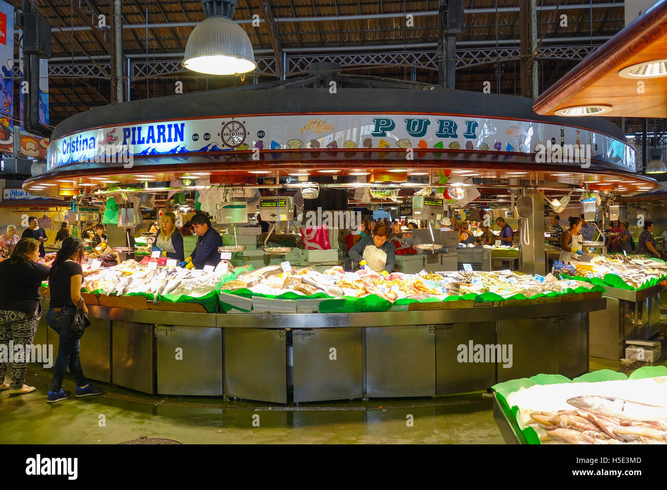Big fish and seafood market in Barcelona Stock Photo - Alamy