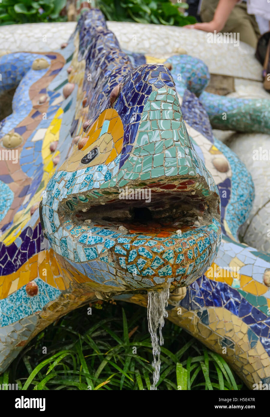 The colorful lizard at Park Guell - Gaudi style Stock Photo - Alamy
