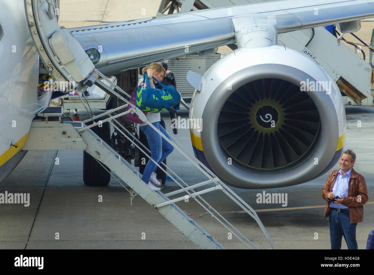 Tourists arriving at destination Stock Photo - Alamy
