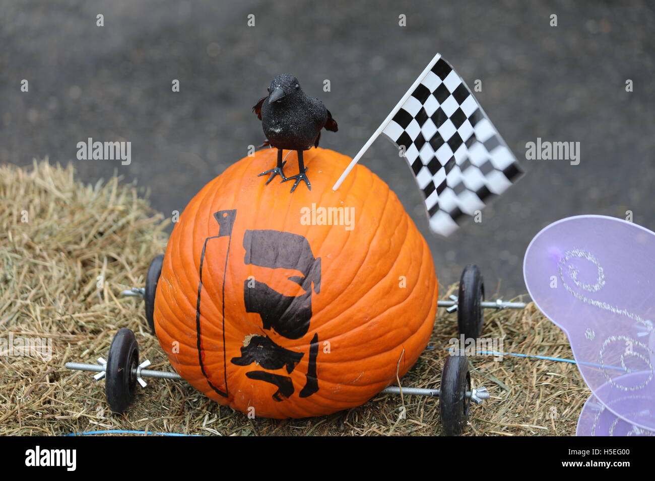 Pumpkin on wheels Stock Photo - Alamy