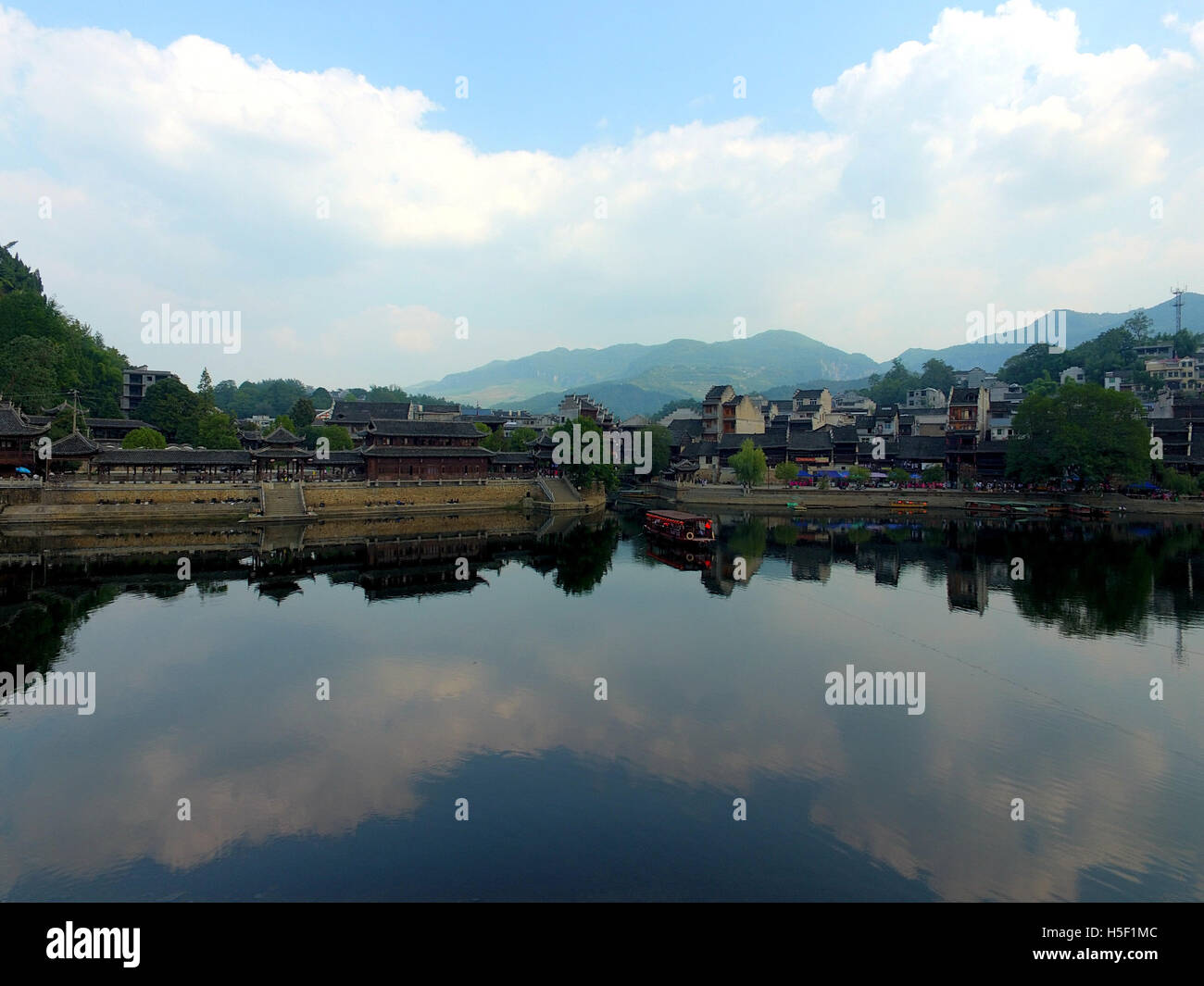 Chongqing boundary hi-res stock photography and images - Alamy
