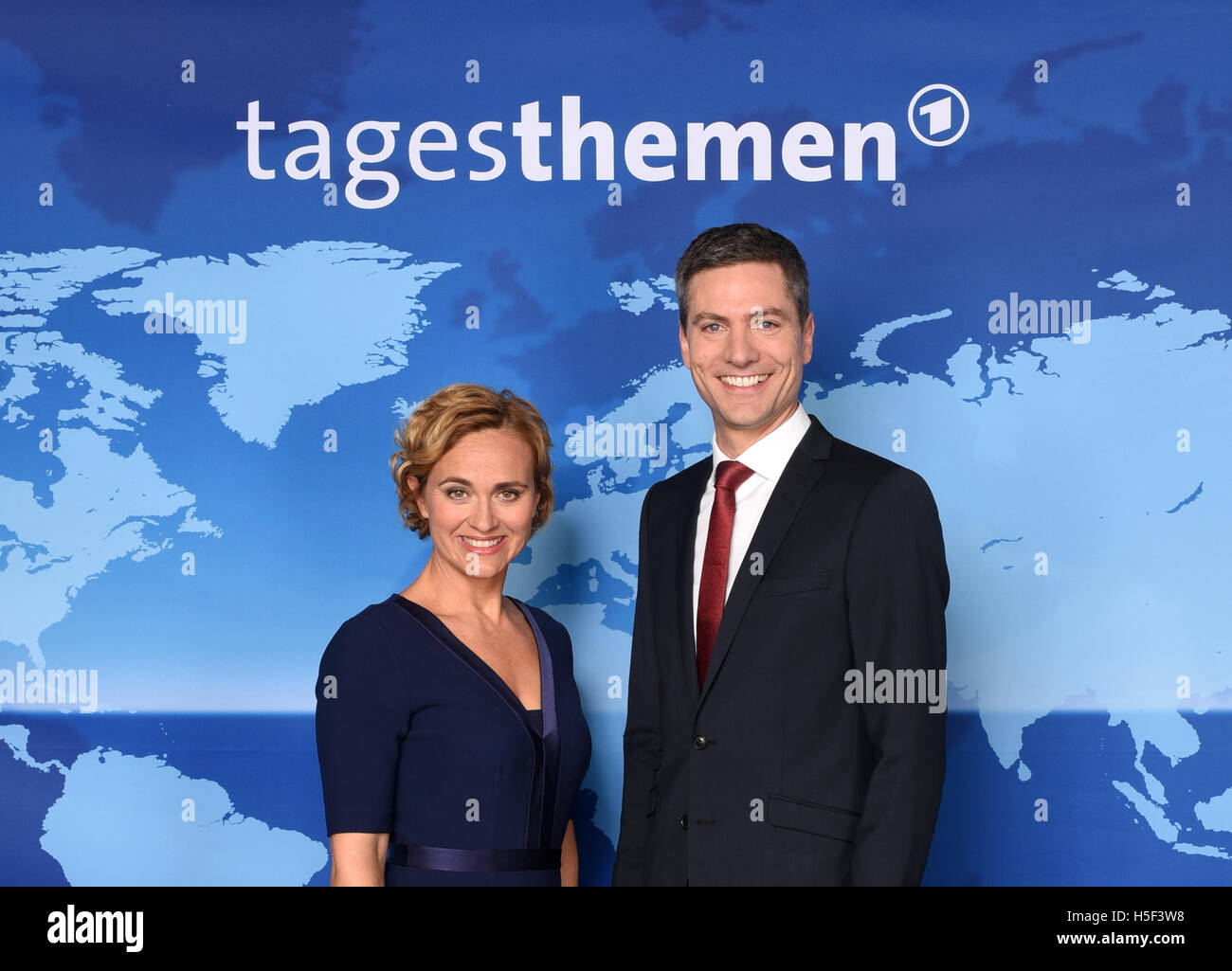 Hamburg, Germany. 20th Oct, 2016. The presenters of the German news ...