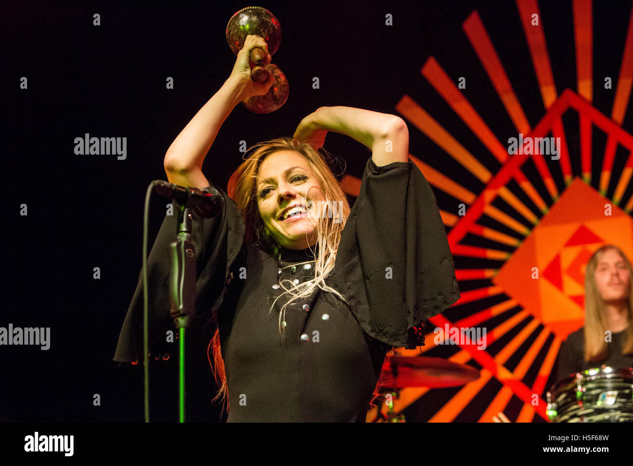 Blues pills band hi-res stock photography and images - Alamy