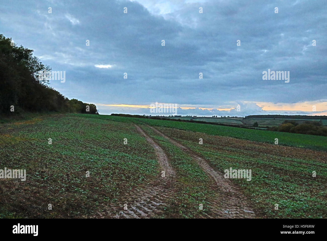 Barrowden, Rutland, UK. 20th October 2016. UK Weather: Cloudy autumn ...