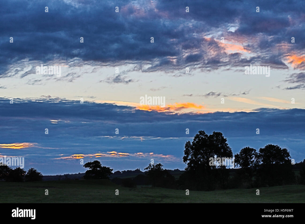 Barrowden, Rutland, UK. 20th October 2016. UK Weather: Cloudy autumn ...