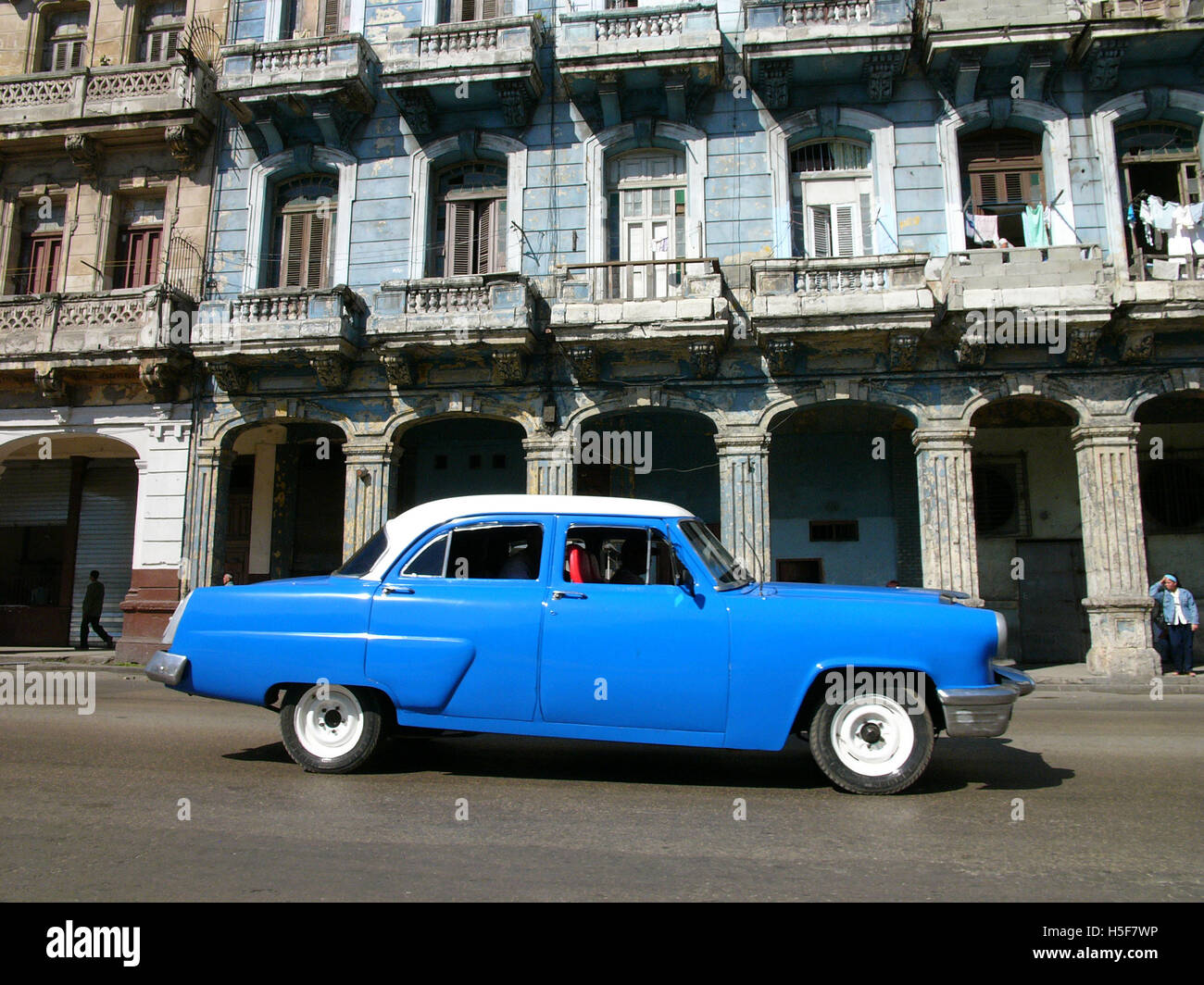 Feb 15, 2006; Havana, CUBA; One of many Cuban Maquinas, aka Yank tanks ...