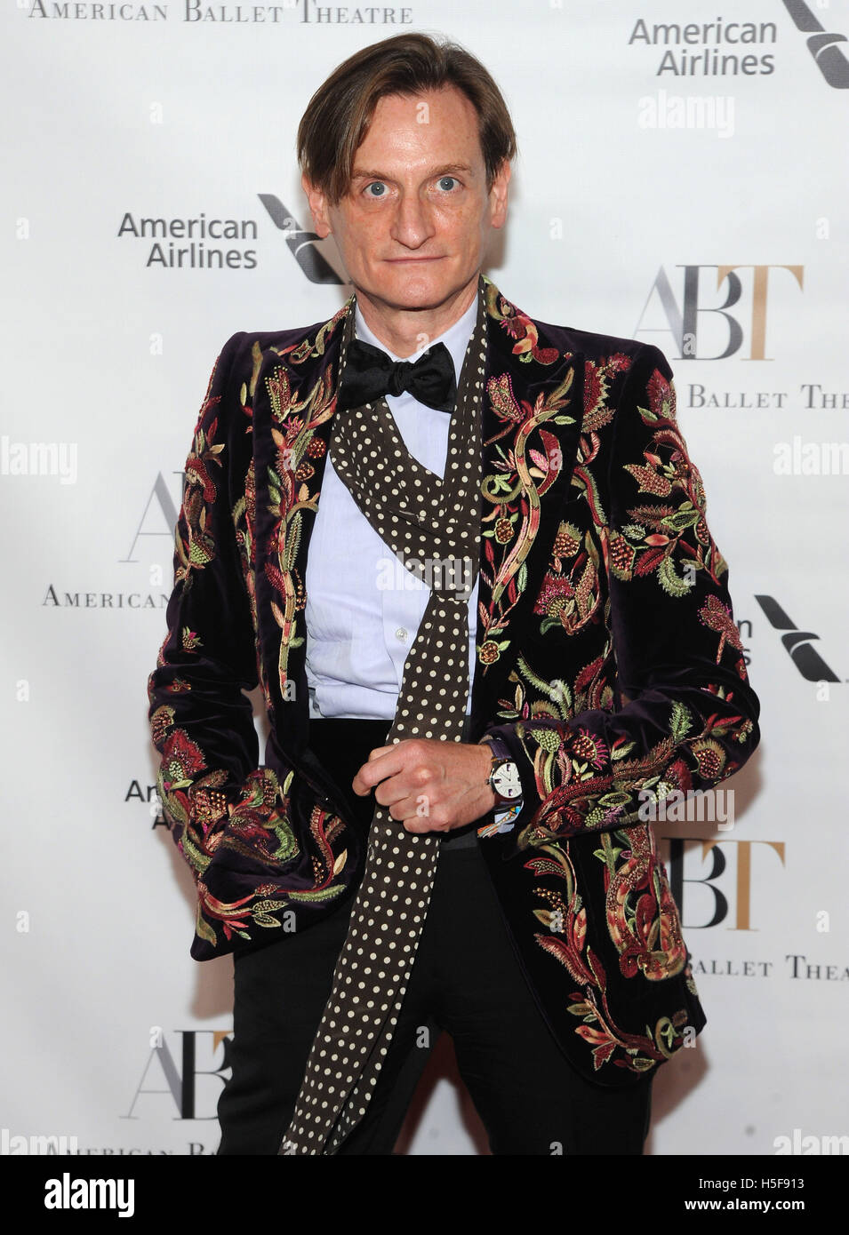 New York, NY, USA. 20th Oct, 2016. Hamish Bowles attends the American ...