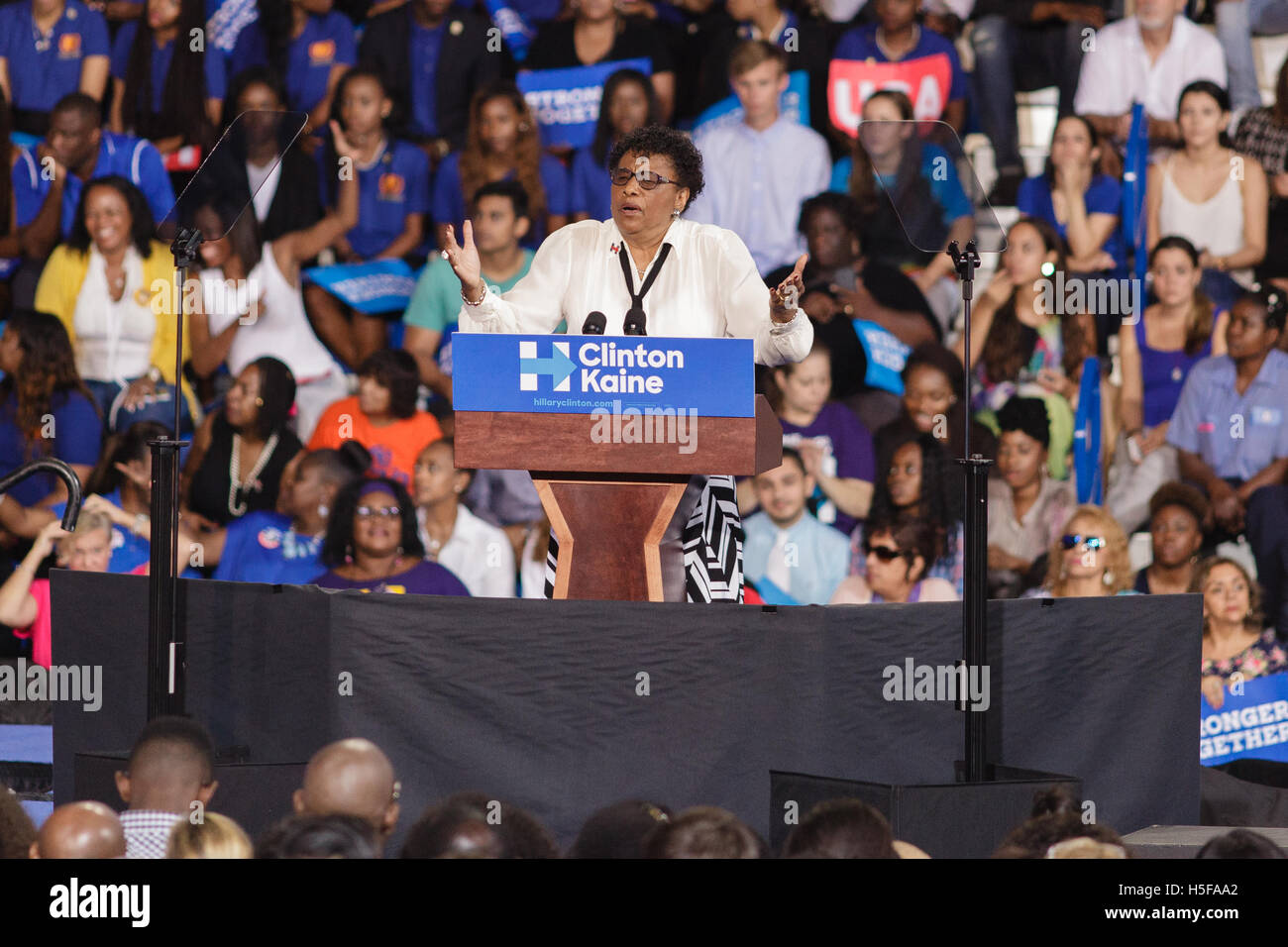 Barbara drew hi-res stock photography and images - Alamy