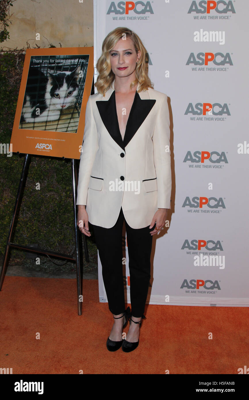 Bel Air, Ca. 20th Oct, 2016. Beth Behrs attends ASPCA's Los Angeles ...