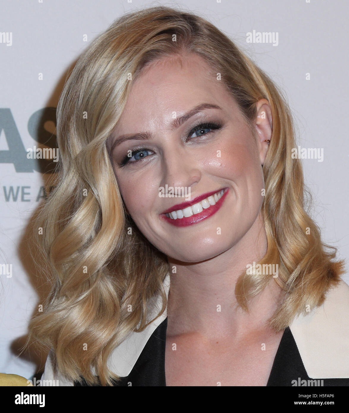 Bel Air, Ca. 20th Oct, 2016. Beth Behrs attends ASPCA's Los Angeles ...