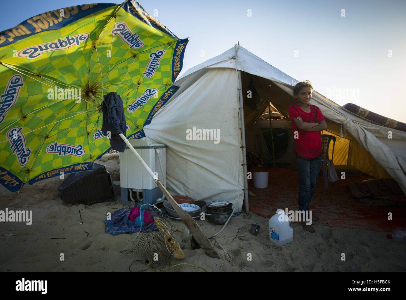 Khan Younis, The Gaza Strip, Palestine. 20th Oct, 2016. Allam kid's ...