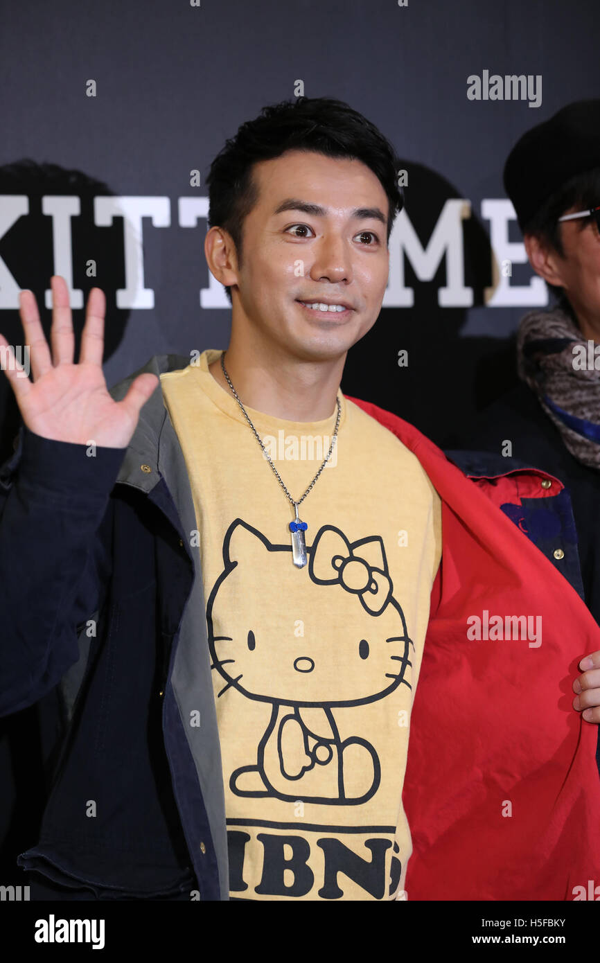 Tokyo, Japan. 21st Oct, 2016. Japanese comedian Yuji Ayabe wears Hello ...