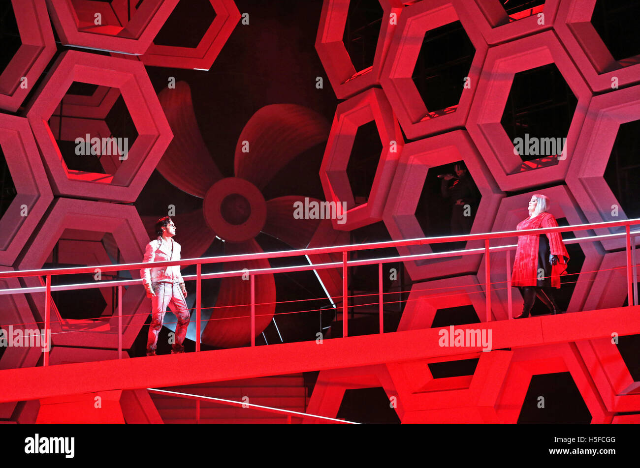 Jennifer wilson hi-res stock photography and images - Alamy