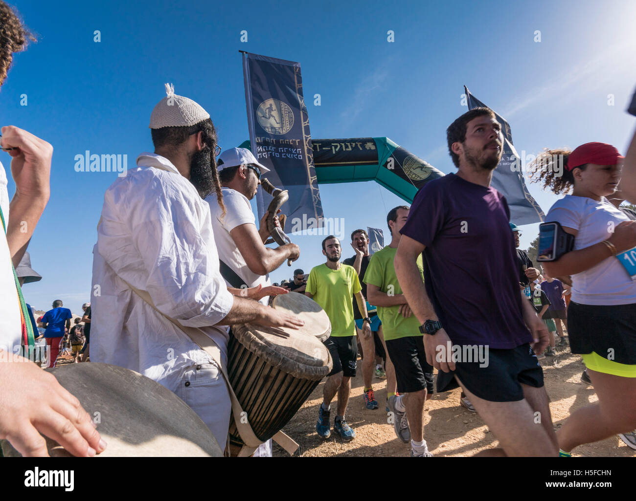 Shiloh, Israel. 21st October, 2016. A a band of percussionists playing ...