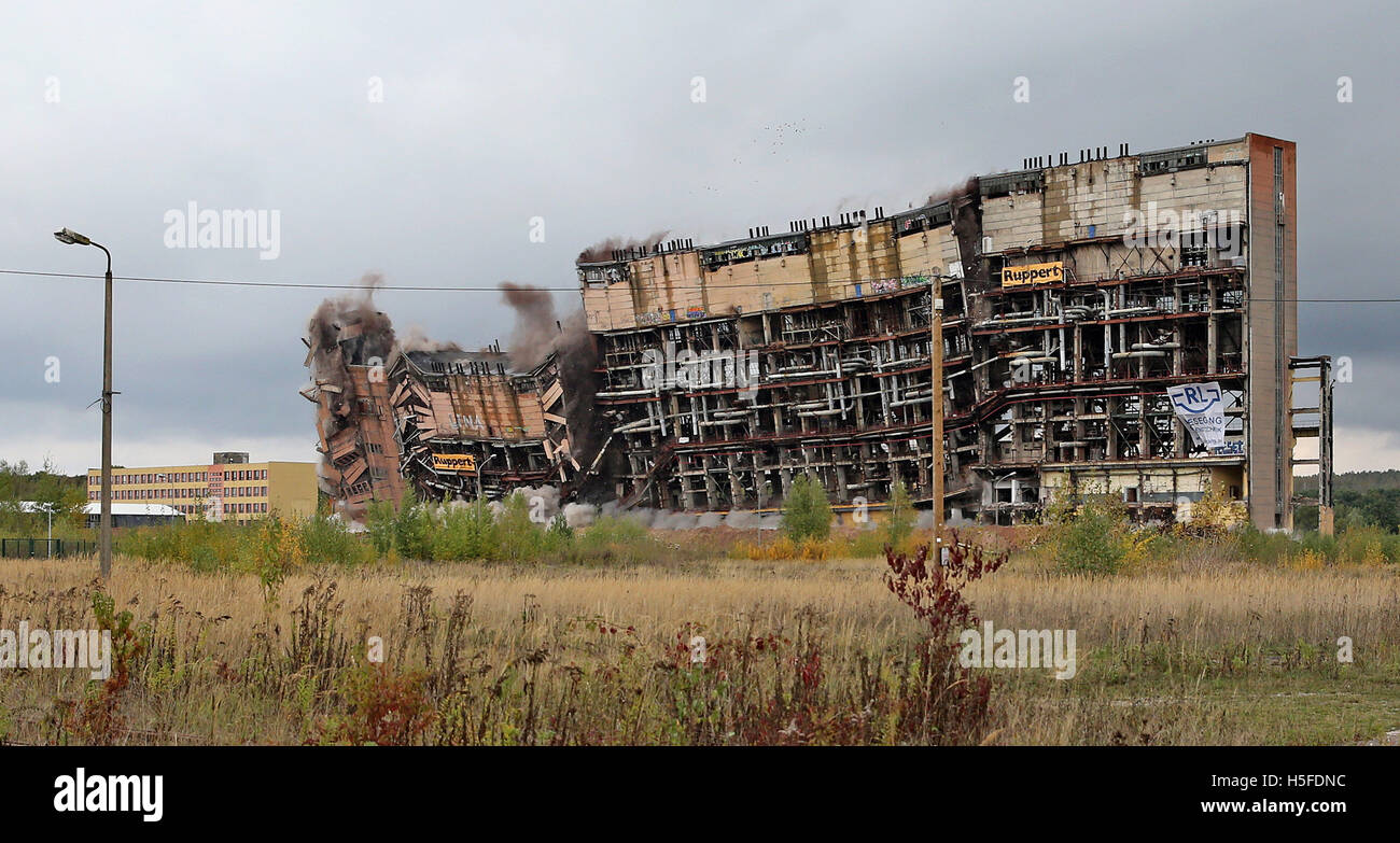 60 meter tall hi-res stock photography and images - Alamy