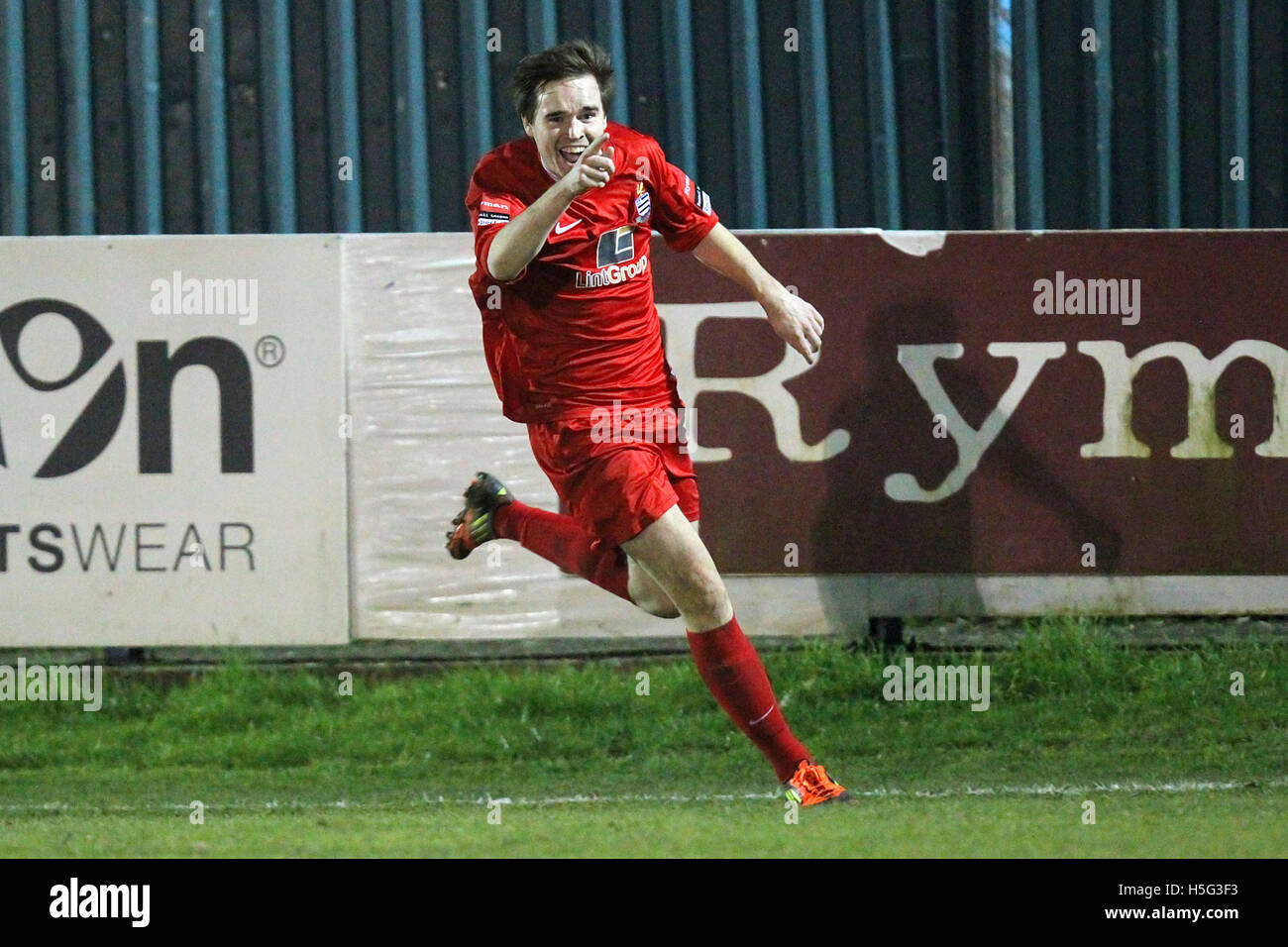 Daniel Charge scores the fifth goal for Redbridge and celebrates ...