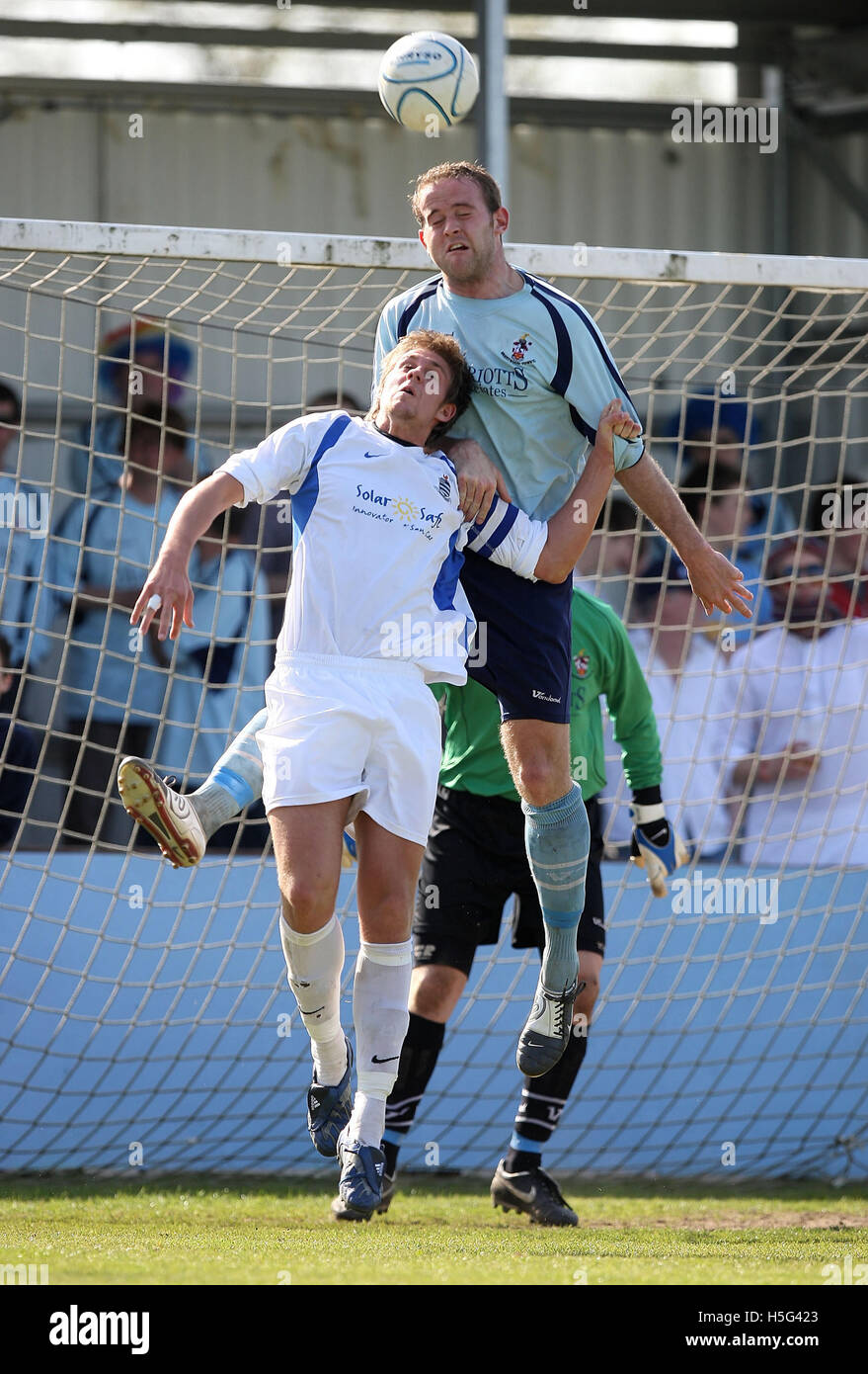 Jon Whittaker of Brentwood rises above Skelton of Redbridge - Brentwood ...