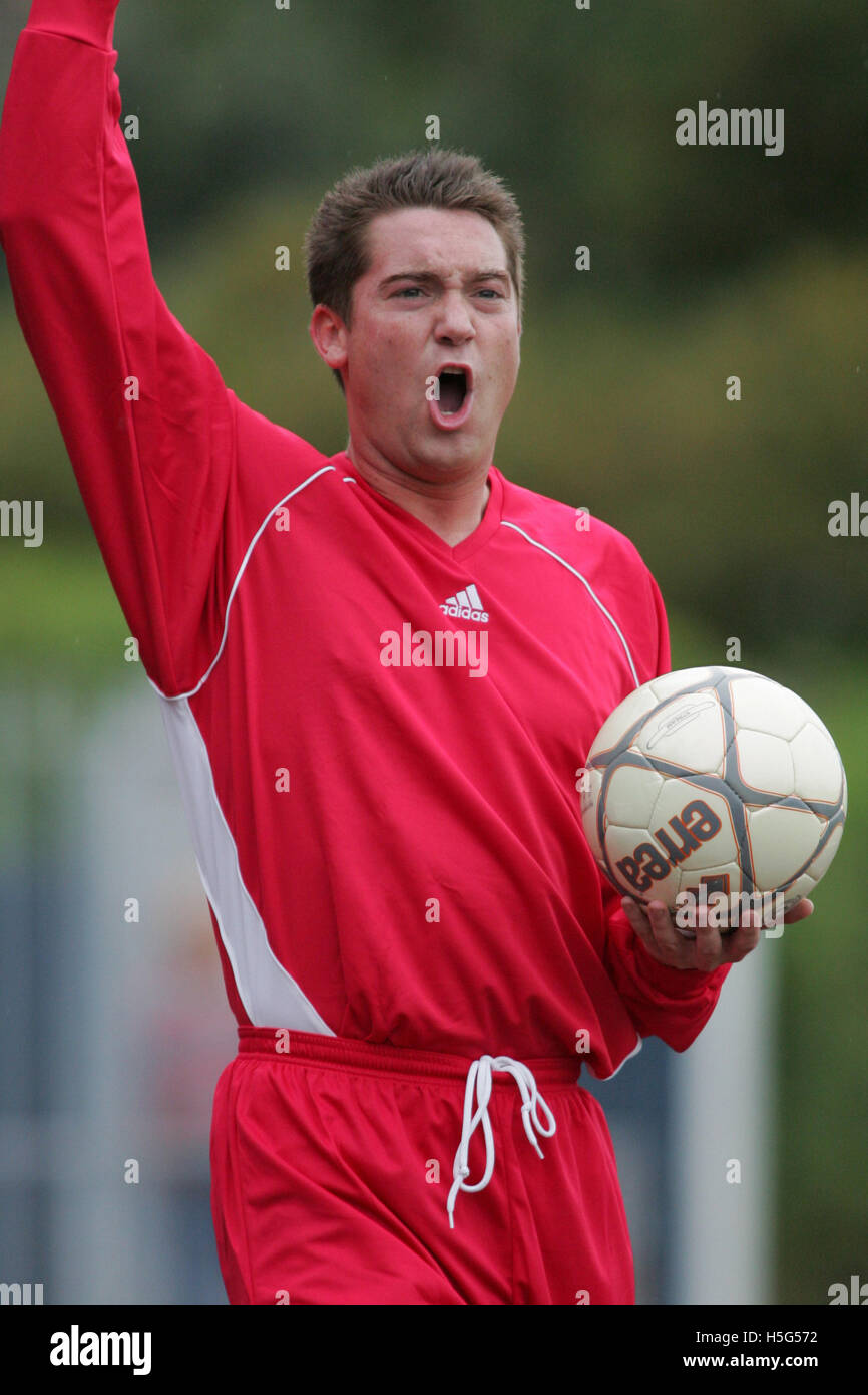 Steve Pashley, Aveley FC - 13/08/05 Stock Photo - Alamy