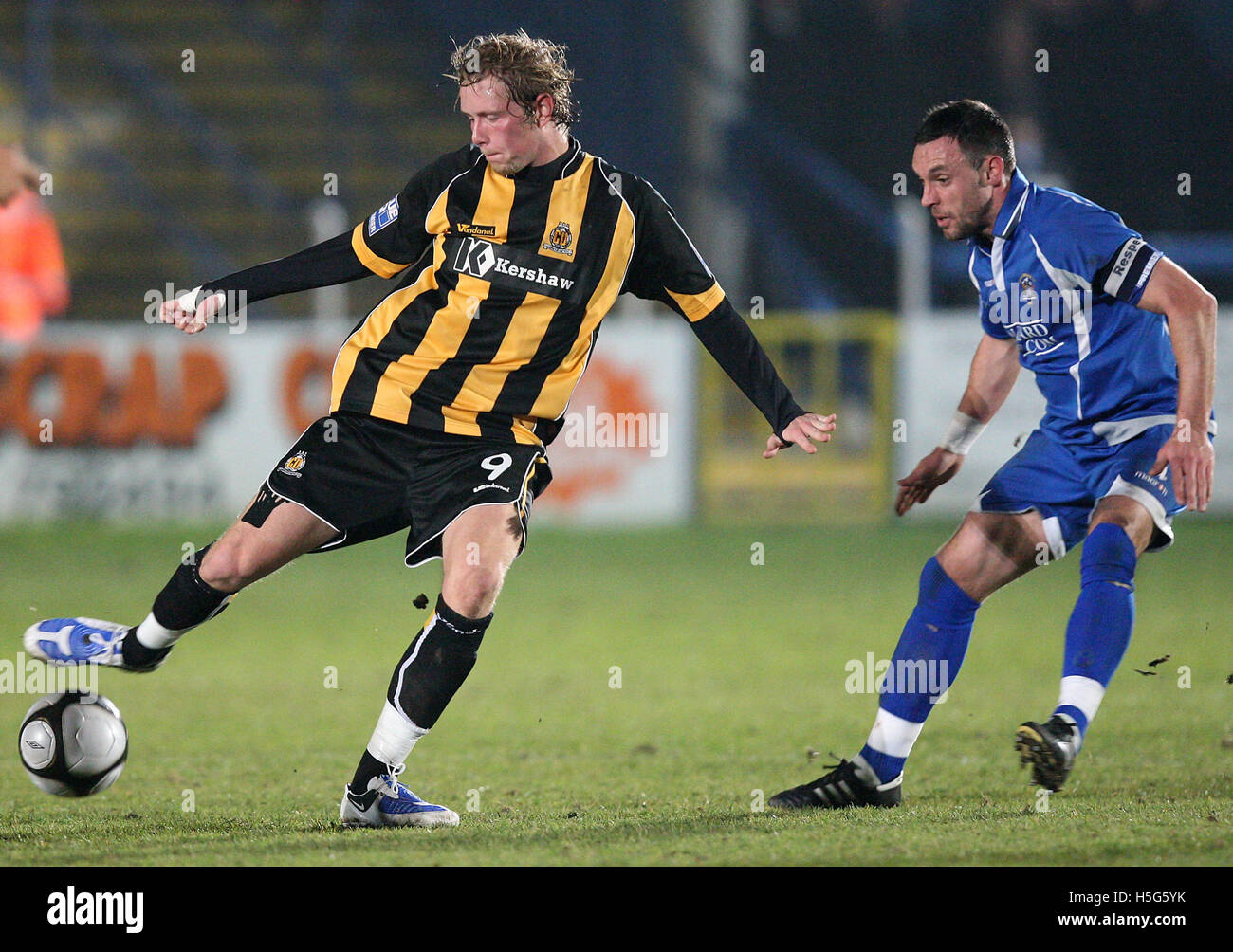 Scott Rendell of Cambridge and Jamie Stuart of Grays - Grays Athletic ...