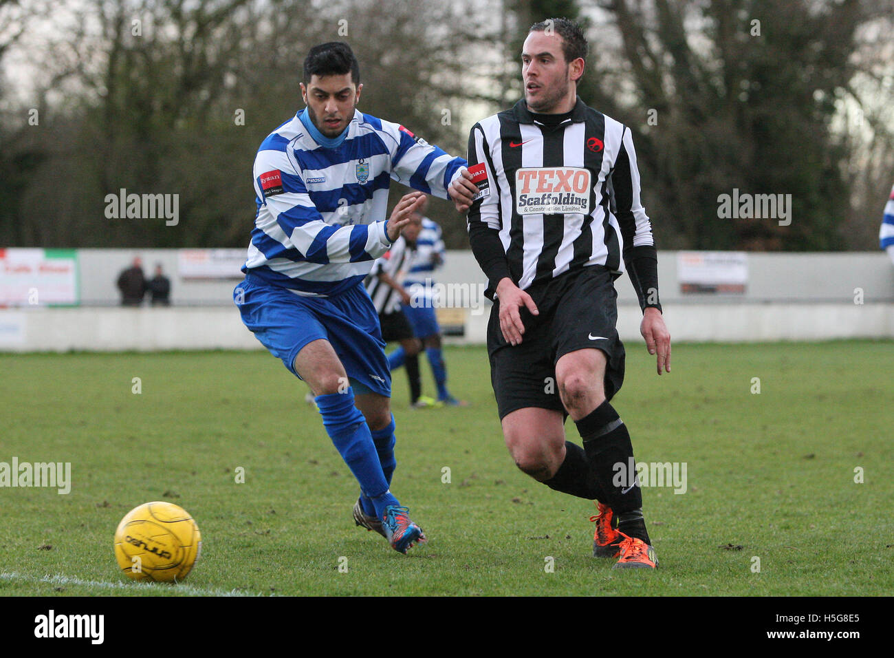 Luke Callander of Heybridge evades Sham Darr of Ilford - Heybridge ...