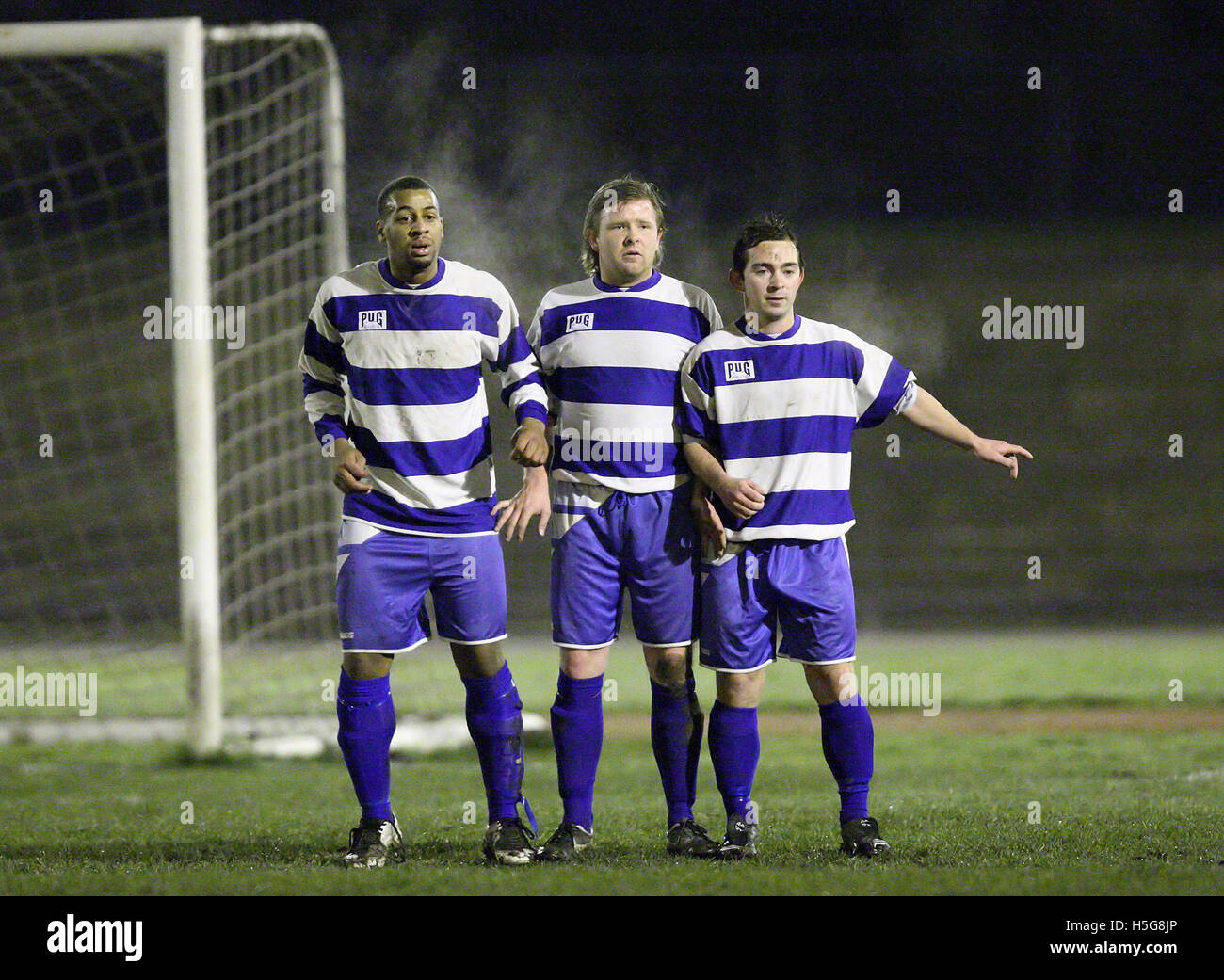 Ilford form a defensive wall on a chilly night at Cricklefields ...