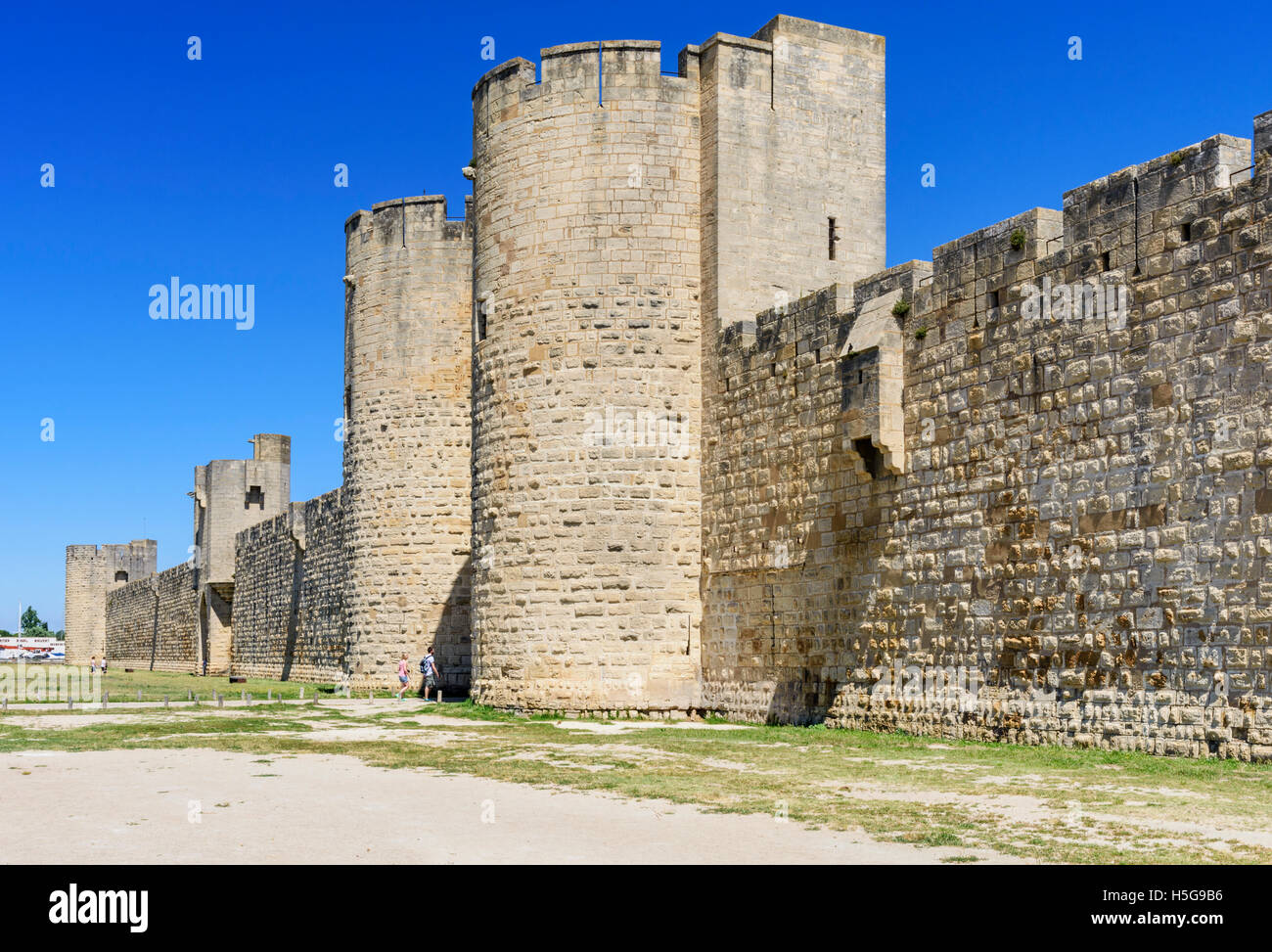 One main medieval gate hi-res stock photography and images - Alamy