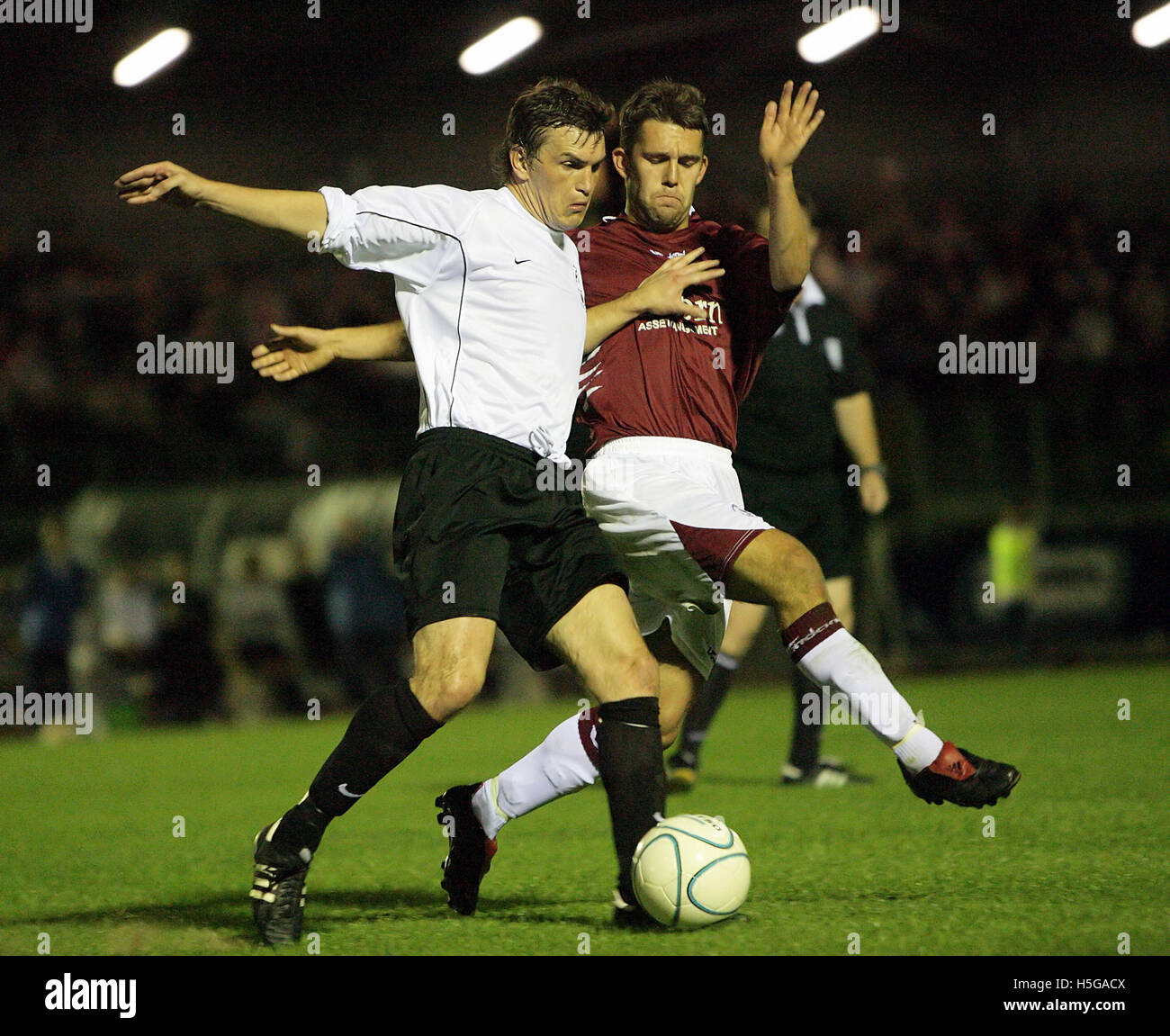 Lee Williams of East Thurrock (left) and Stuart Ainsley of Chelmsford ...