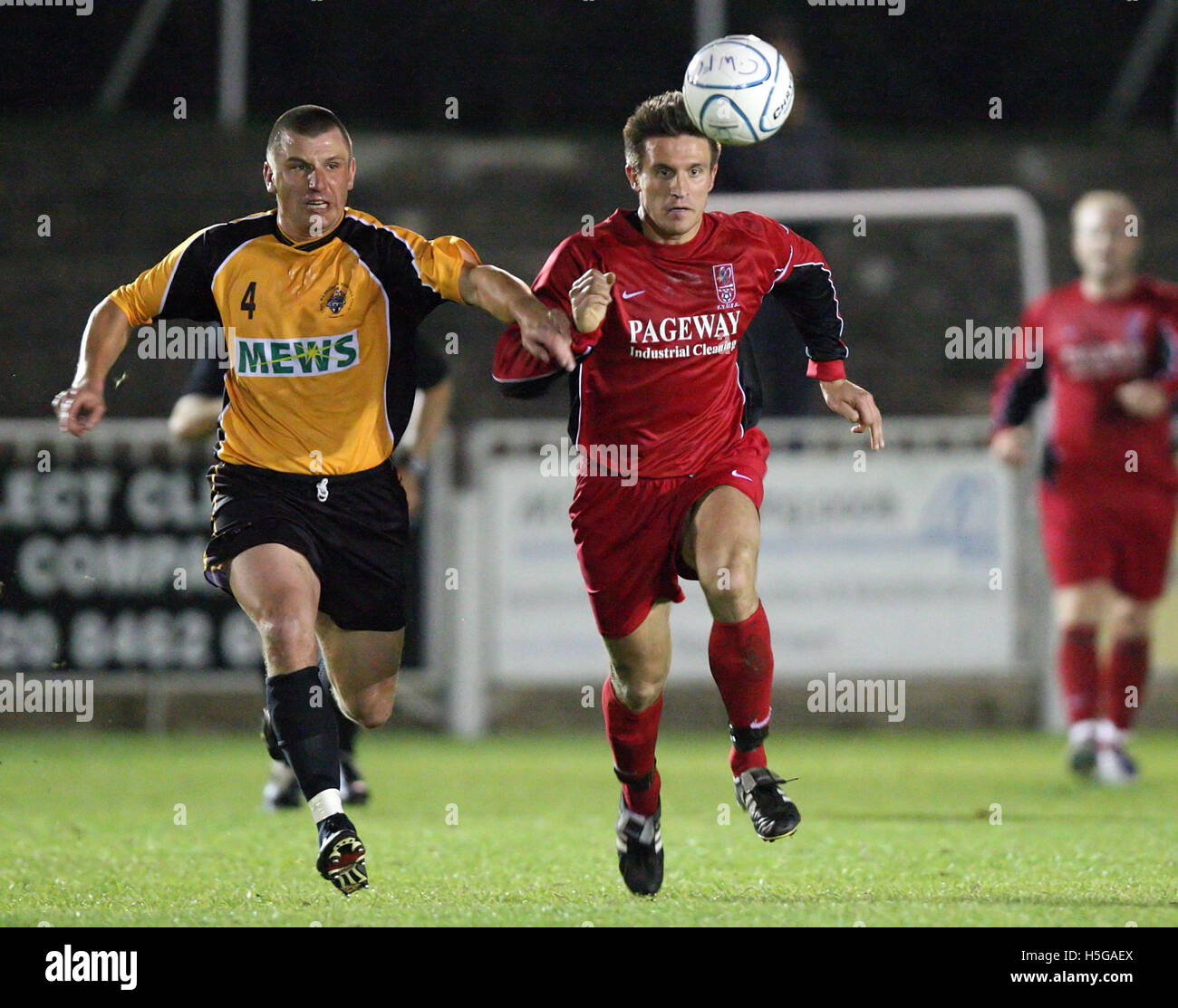 Danny Chapman of Cray (left) and Lee Burns of East Thurrock - Cray ...
