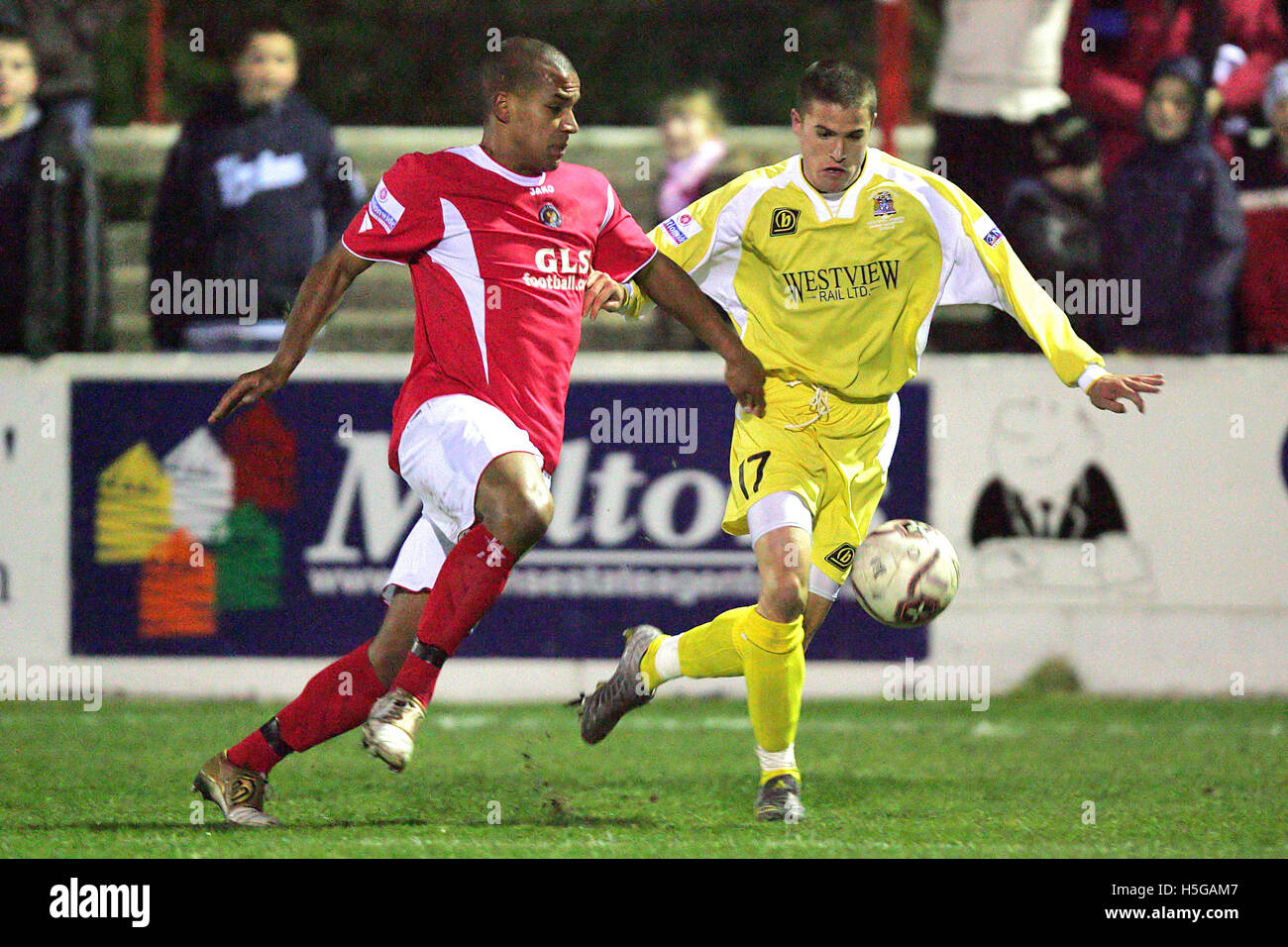 Football gravesend and northfleet hi-res stock photography and images ...