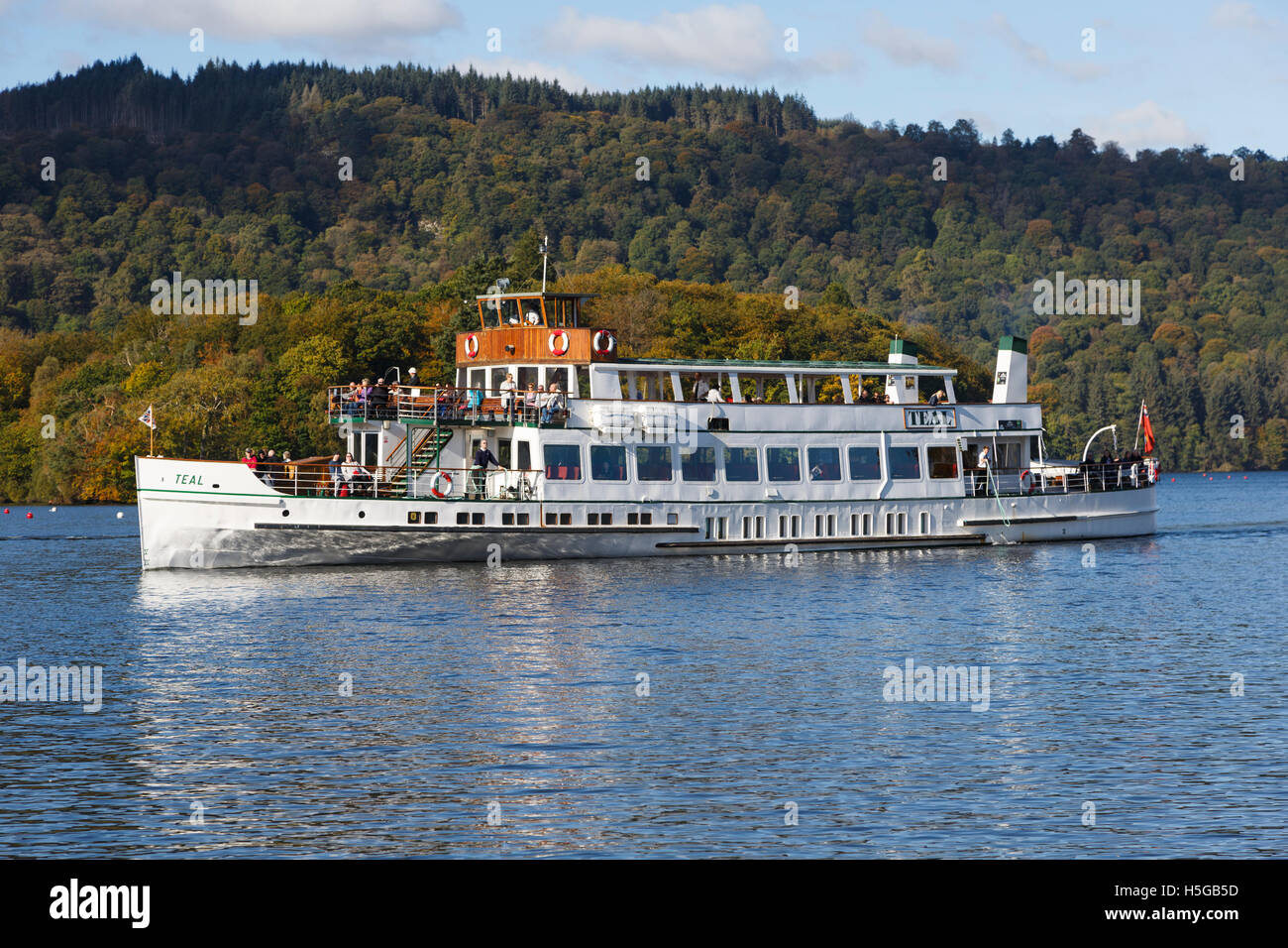 Windermere lake district hi-res stock photography and images - Alamy